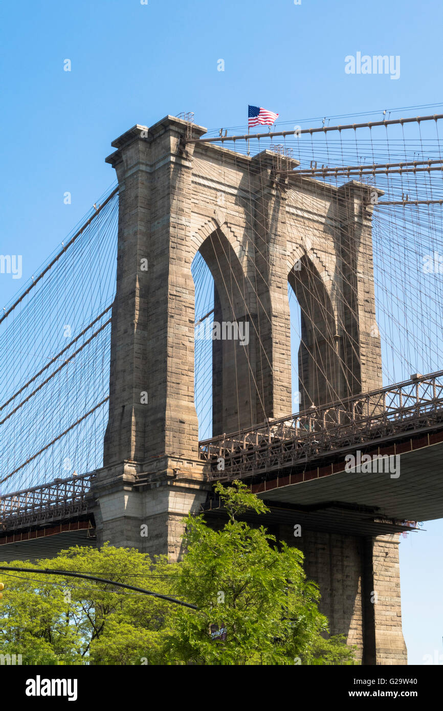 Stone roebling landmark bridge hi-res stock photography and images - Alamy