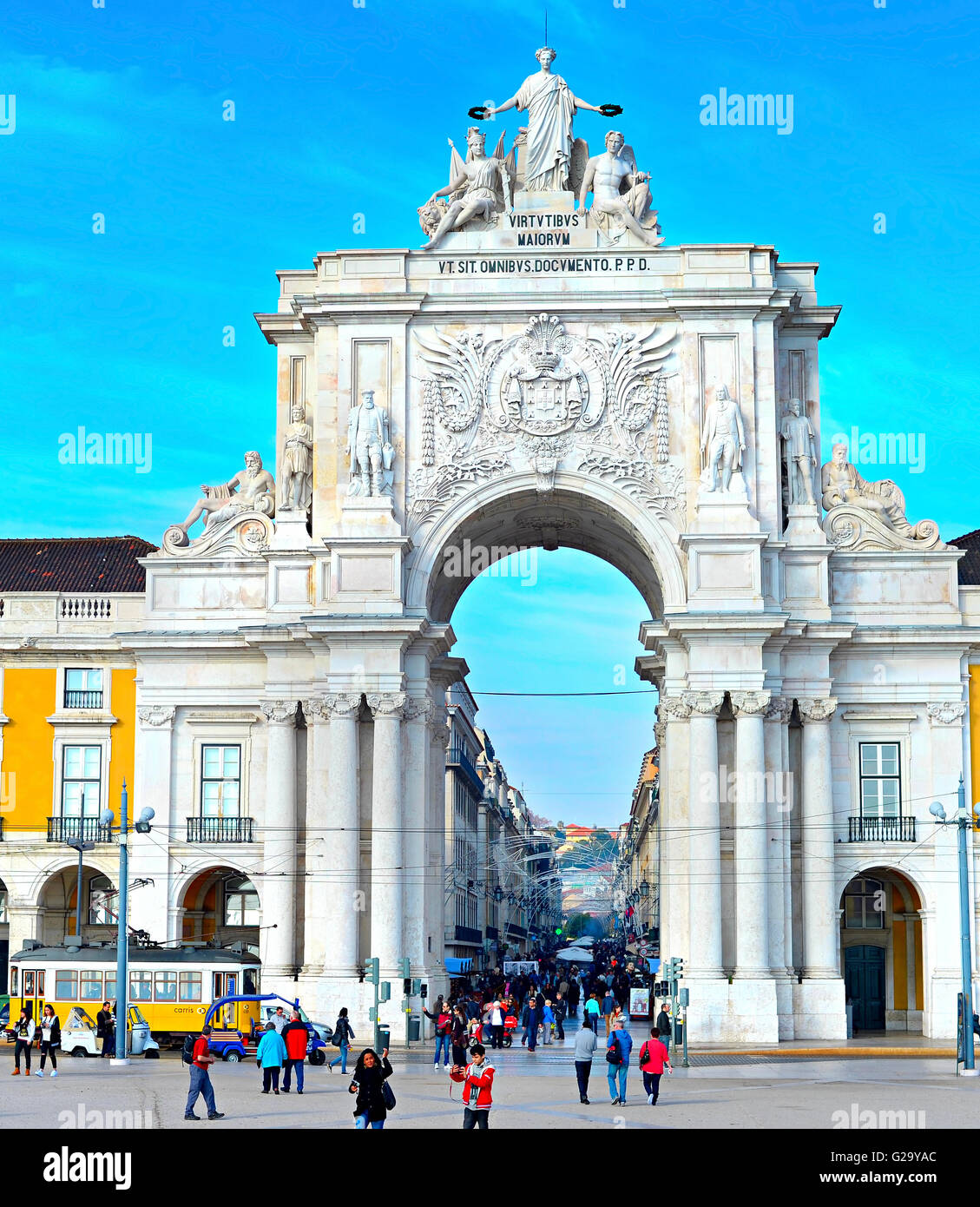 Vertical view rua augusta arch hi-res stock photography and images - Alamy