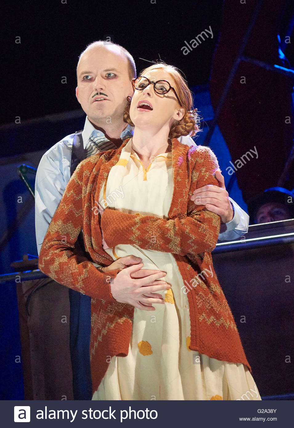 Bertolt Brecht The Threepenny Opera High Resolution Stock Photography ...