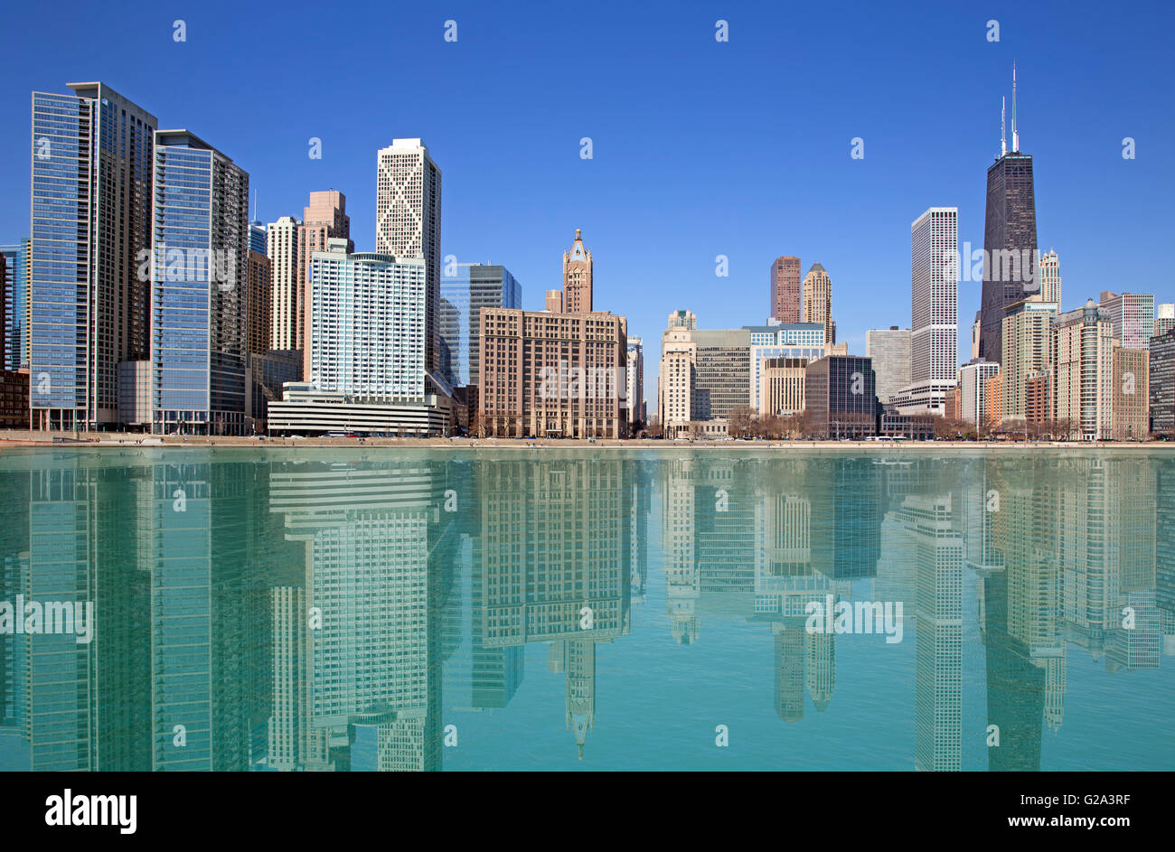 Chicago skyline on a perfect day Stock Photo - Alamy