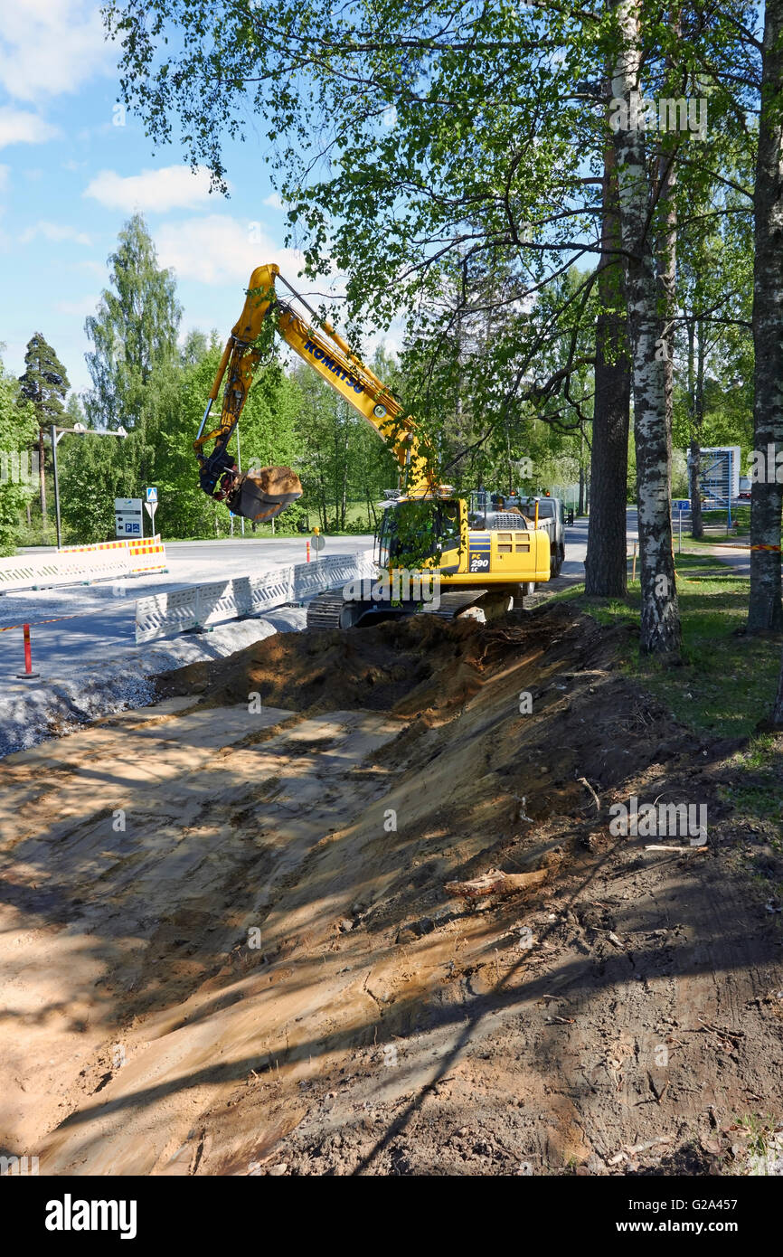 Construction site dredger hi-res stock photography and images - Alamy