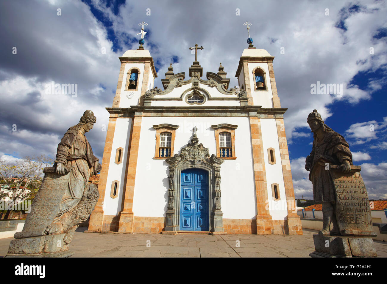 Sanctuary of Bom Jesus de Matosinhos and The Prophets sculptures by ...