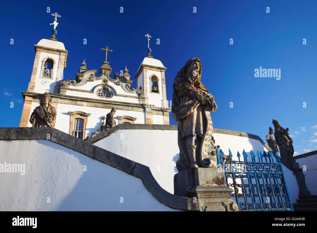 Sanctuary of Bom Jesus de Matosinhos and The Prophets sculptures by ...