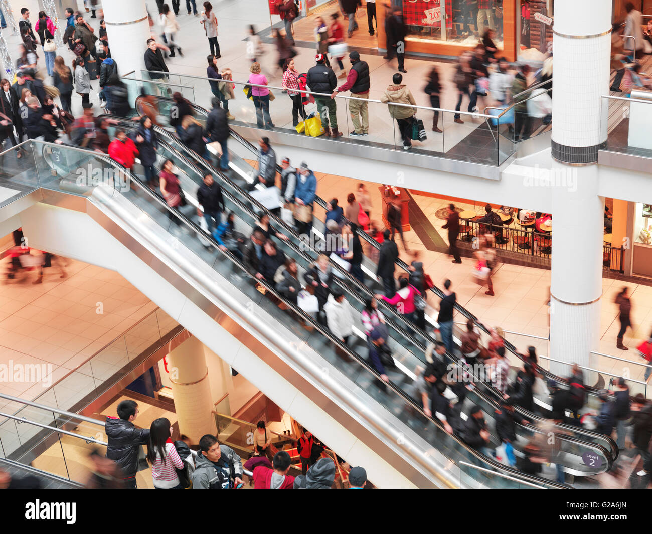 Canada Shopping People High Resolution Stock Photography and Images - Alamy