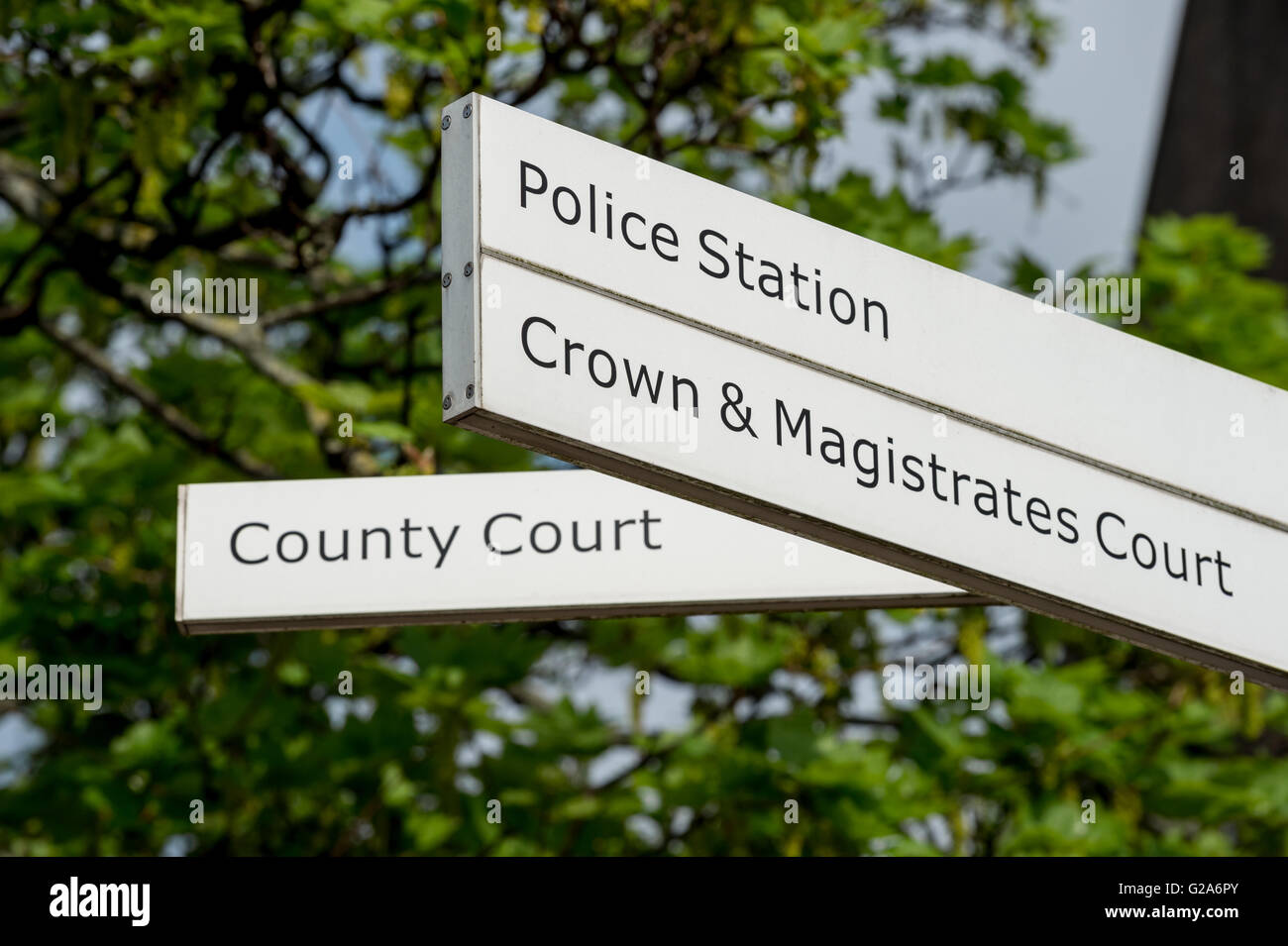 Family courts hi-res stock photography and images - Alamy