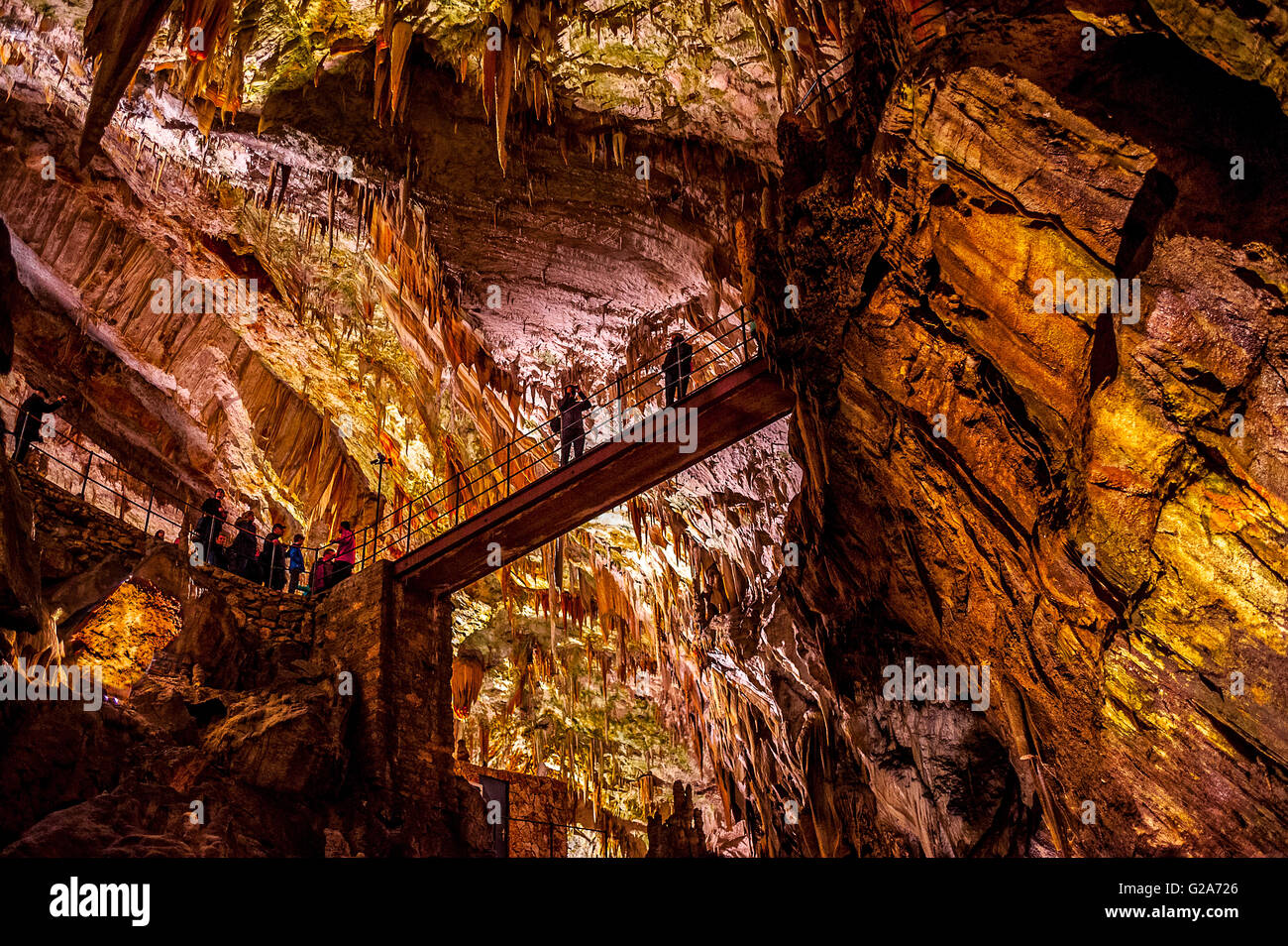 Postojna cave bridge hi-res stock photography and images - Alamy