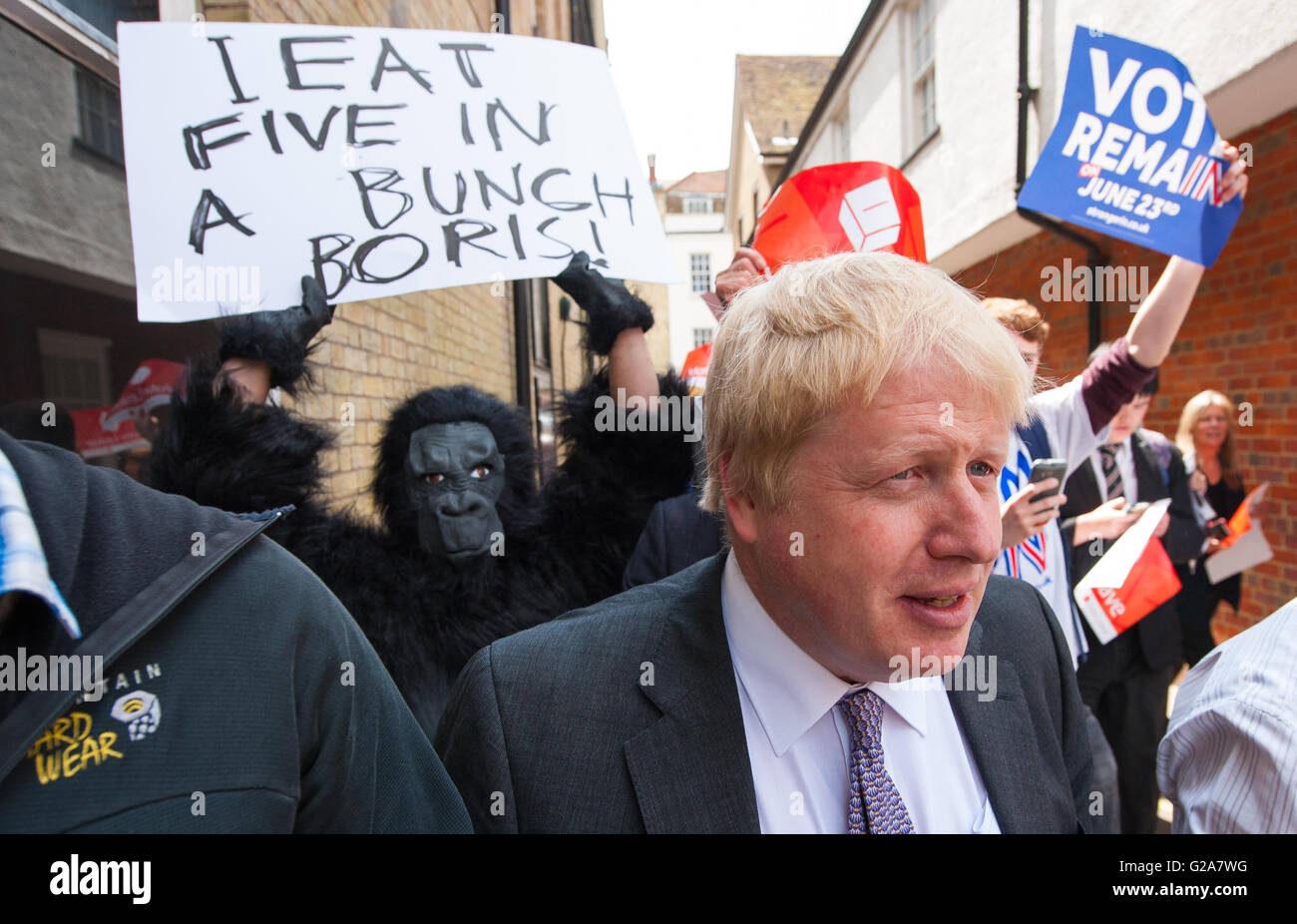 Boris johnson vote leave campaign bus hi-res stock photography and ...