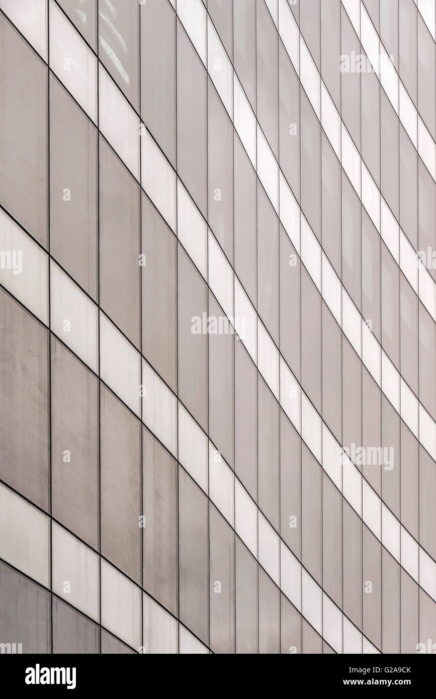 Curvy structure hi-res stock photography and images - Alamy