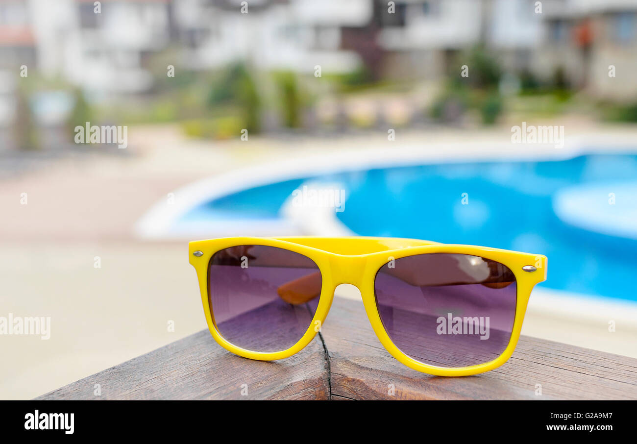 Eye gl hi-res stock photography and images - Alamy