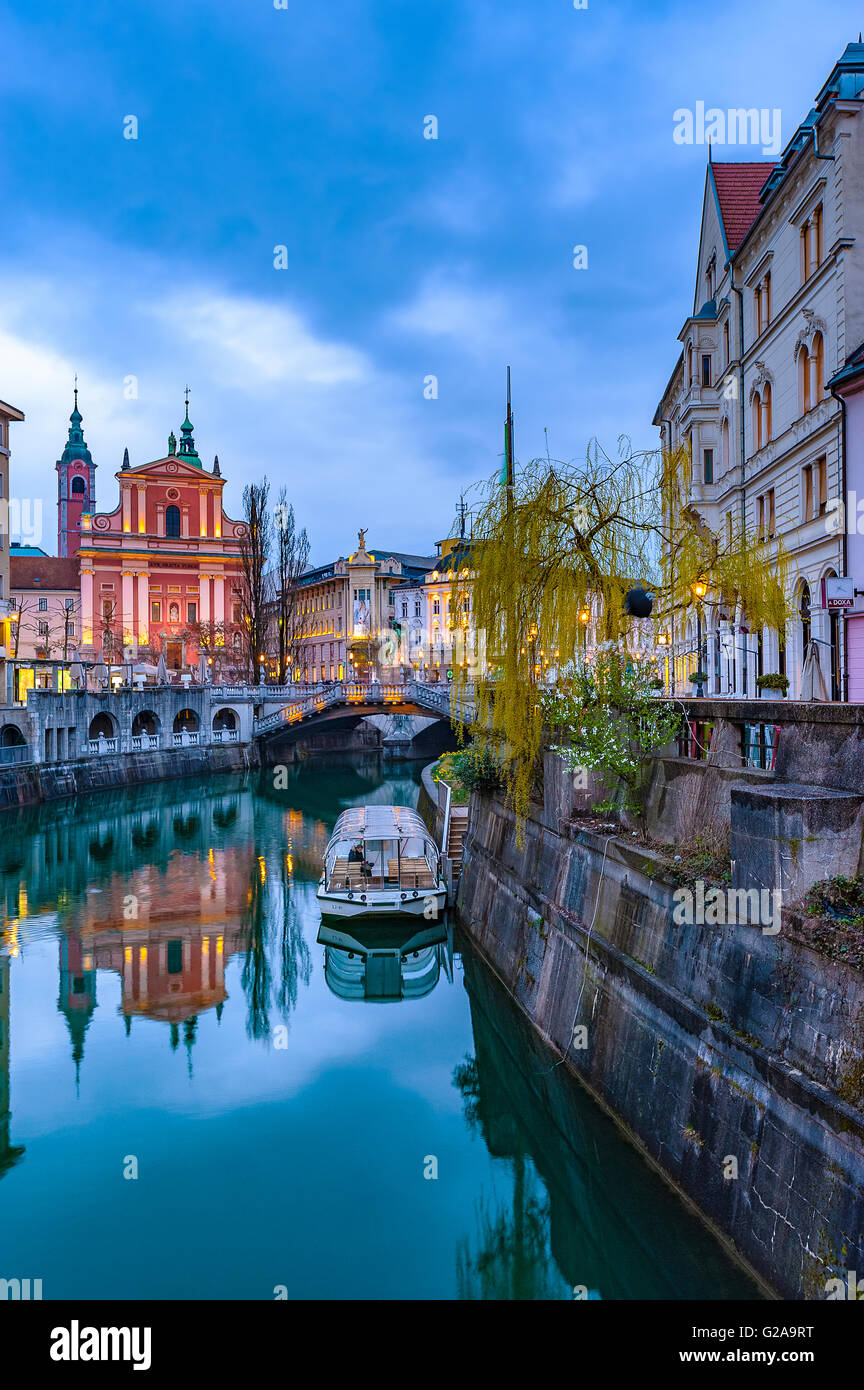 Tre ponti bridge hi-res stock photography and images - Alamy