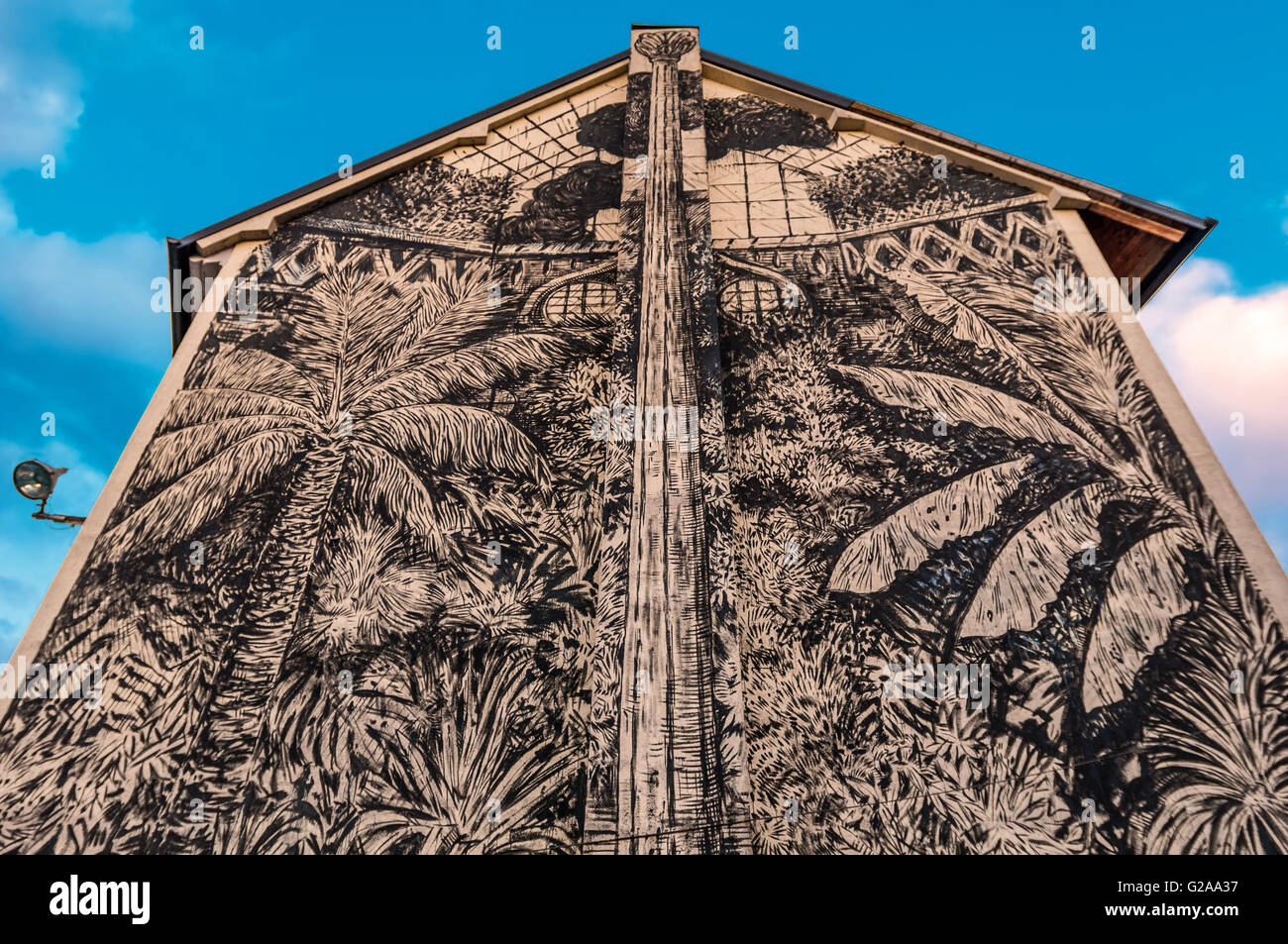 Slovenia Ljubljana -Square Market ( ( Vodnikov Trg ) Home With Graffiti ...