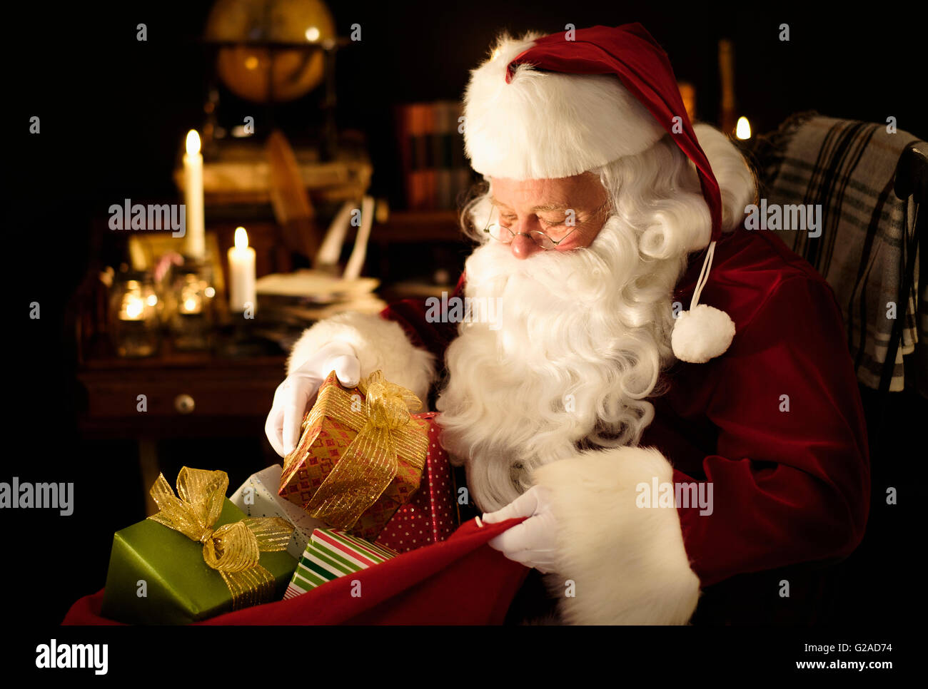 Santa sack hi-res stock photography and images - Alamy