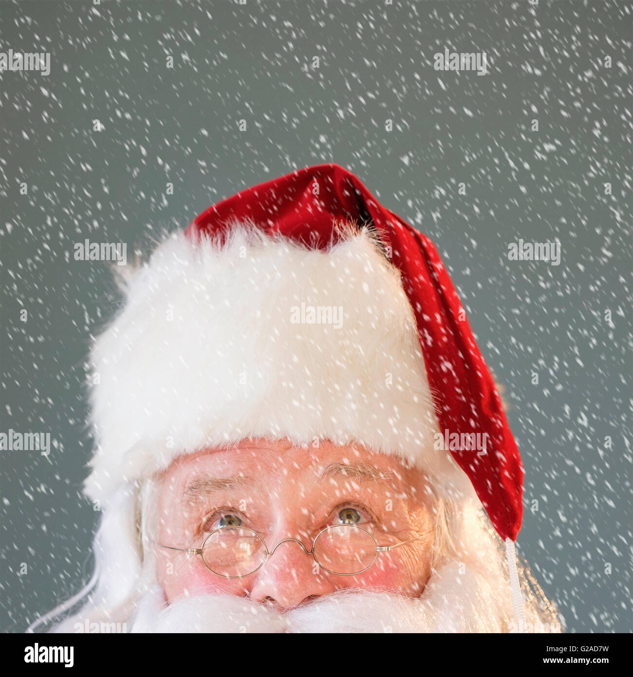 Santa looking up hi-res stock photography and images - Alamy