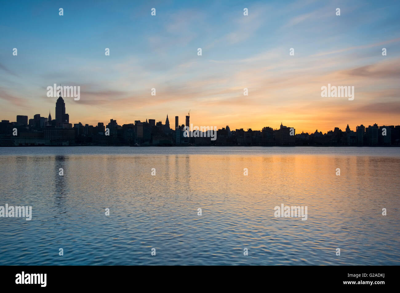 Dawn and nature and city hi-res stock photography and images - Alamy