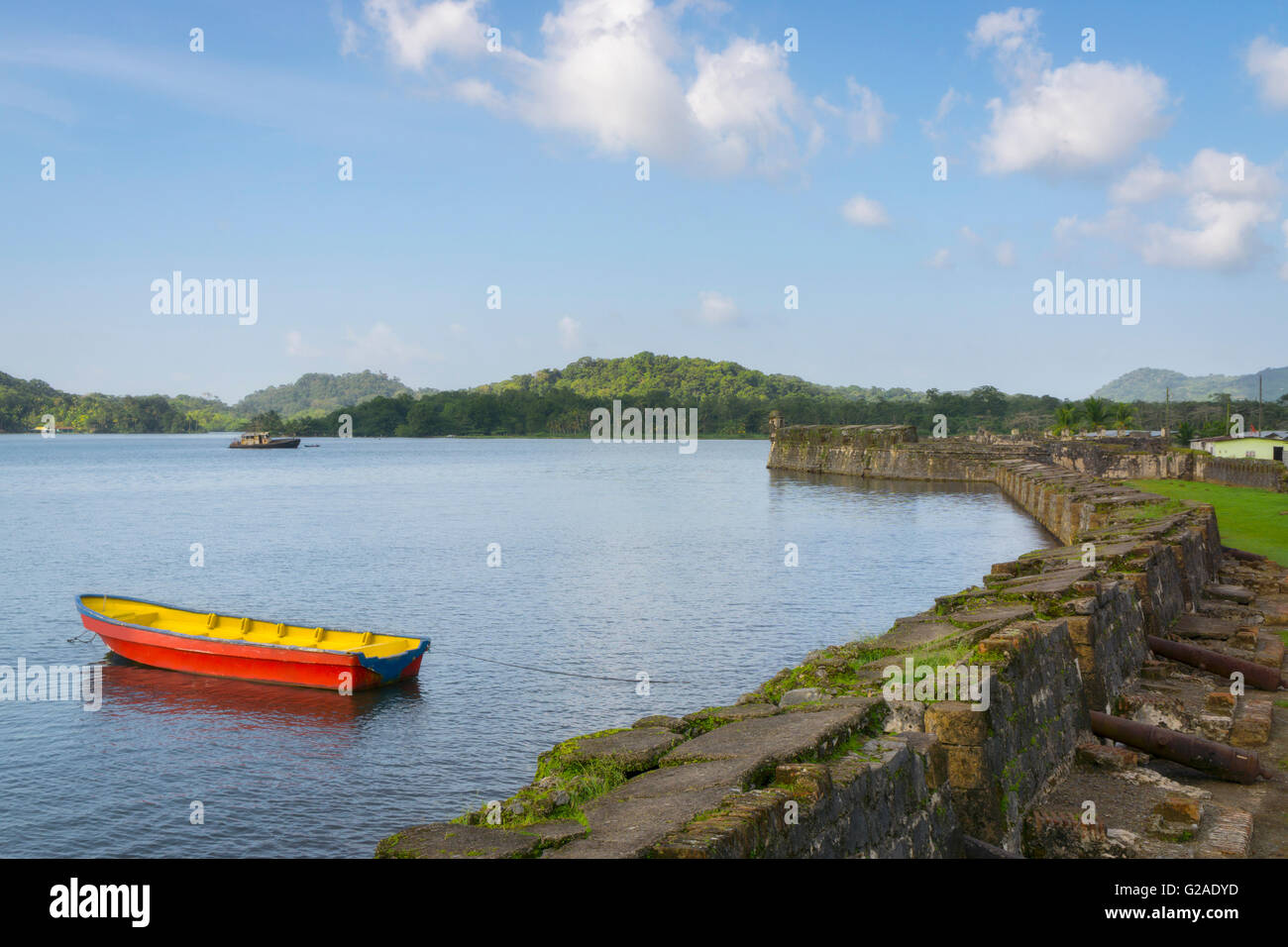 Bay wall hi-res stock photography and images - Alamy
