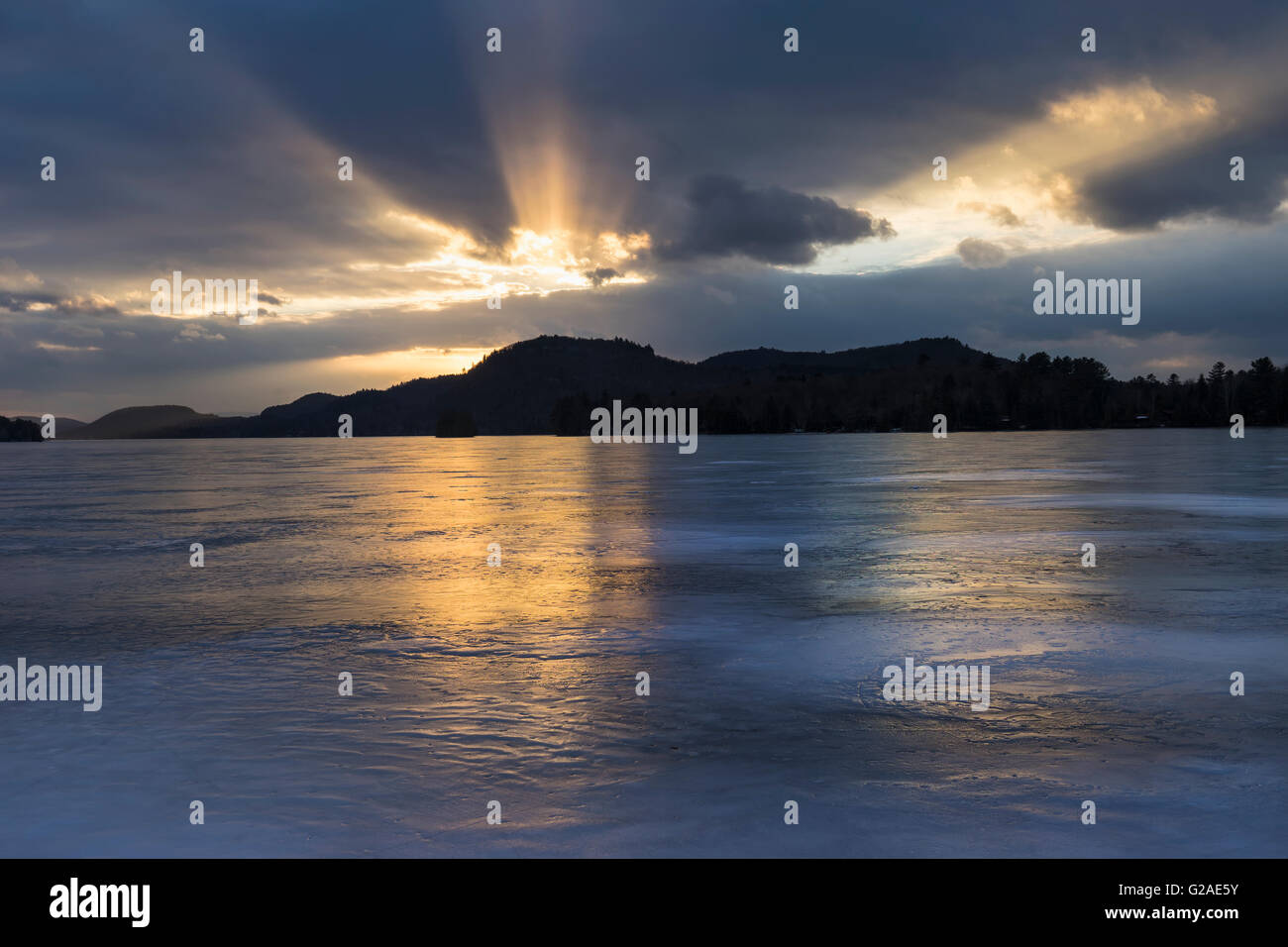 Adirondack lake sunset hi-res stock photography and images - Alamy