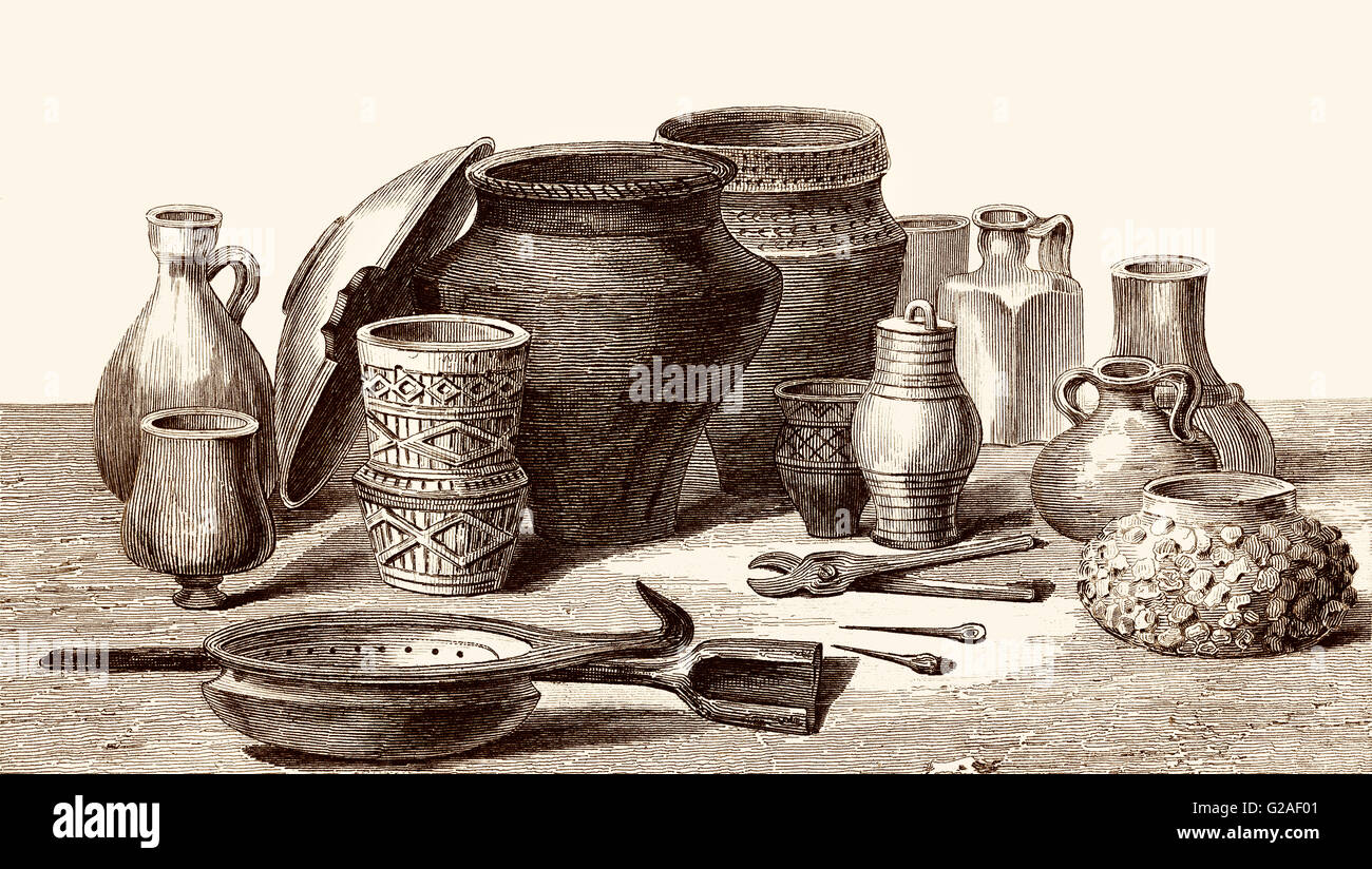 Medieval pottery hi-res stock photography and images - Alamy