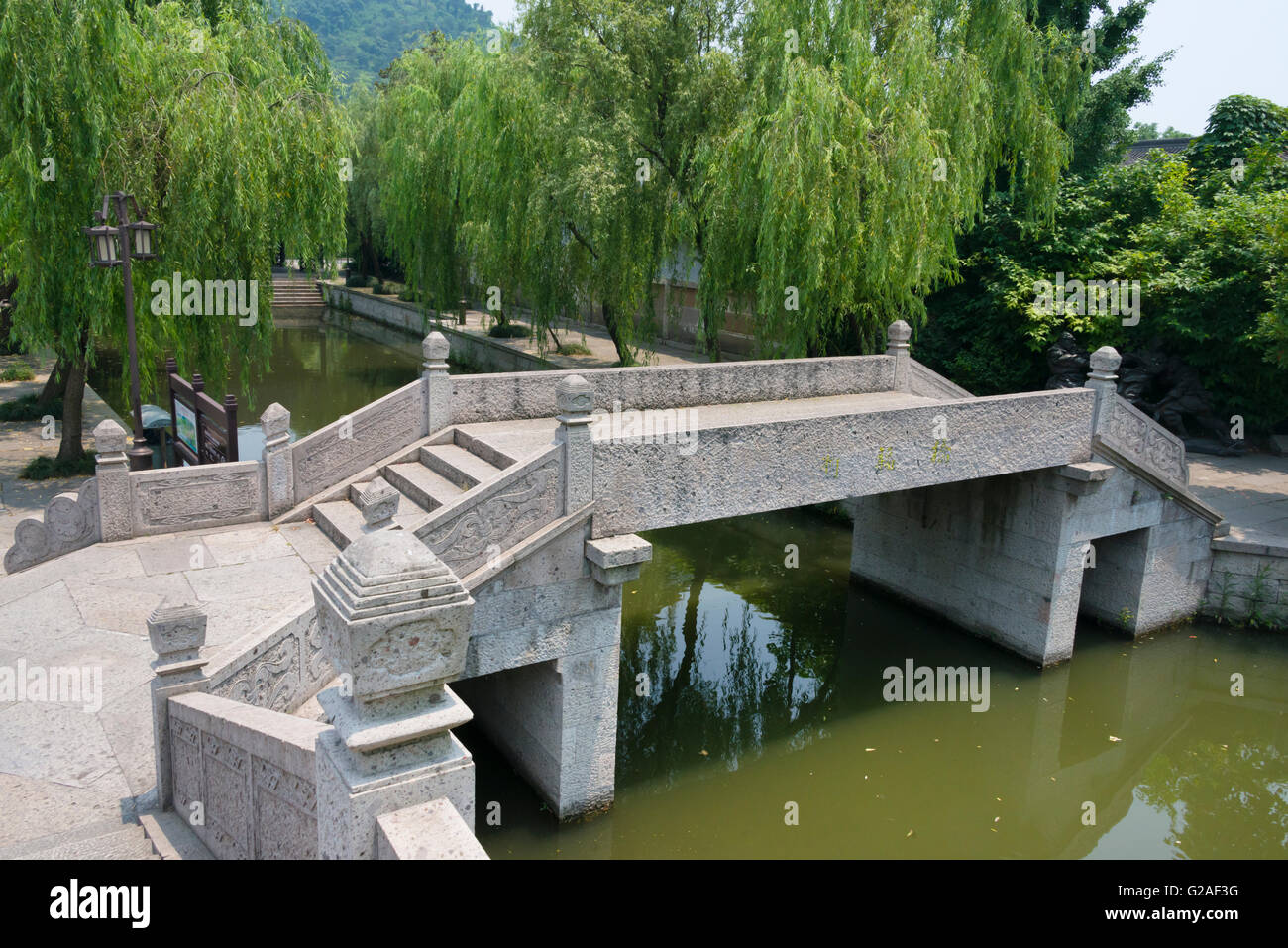 Asia stone bridge hi-res stock photography and images - Alamy
