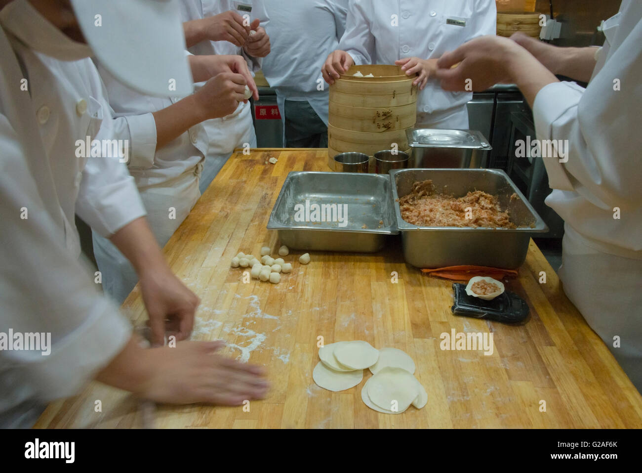 Steamed buns hi-res stock photography and images - Alamy