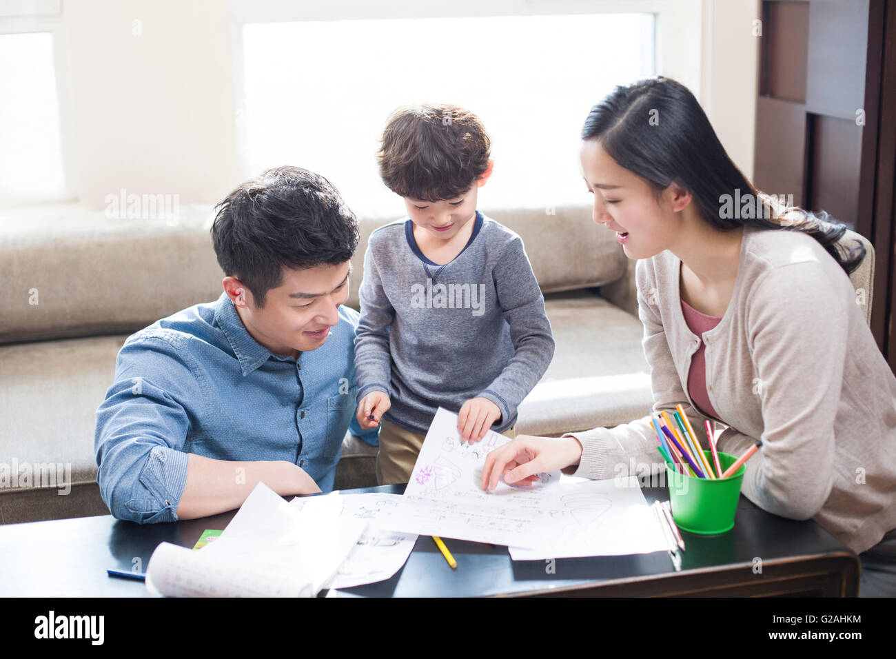Three boys drawing hi-res stock photography and images - Alamy