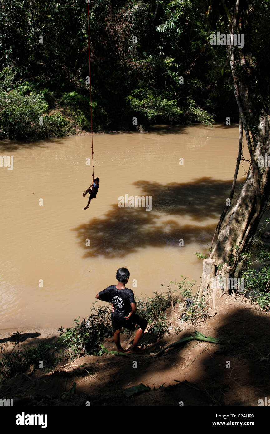 Huaorani hi-res stock photography and images - Alamy