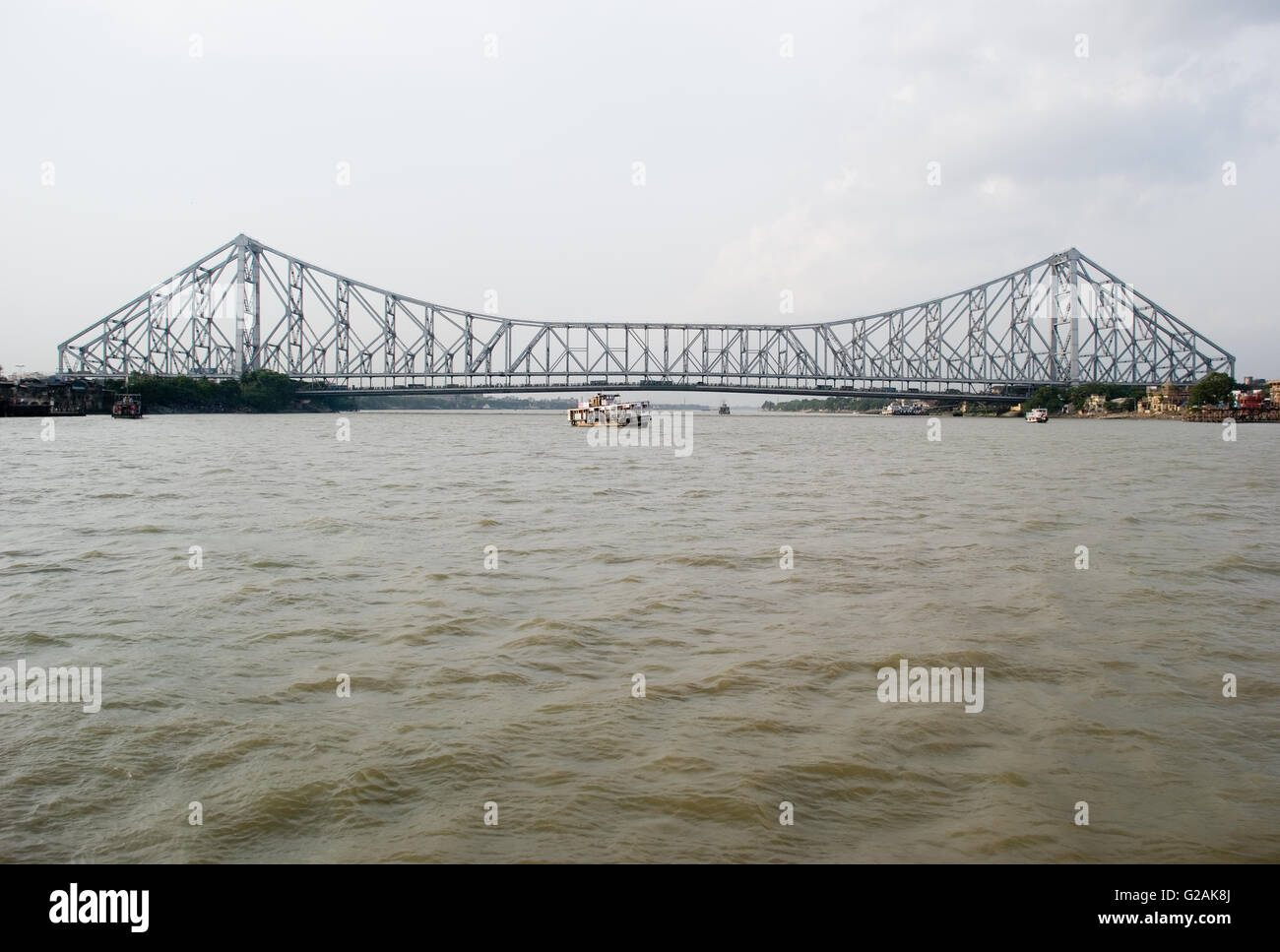Howrah Bridge over Hooghly river, Kolkata, West Bengal, India Stock ...