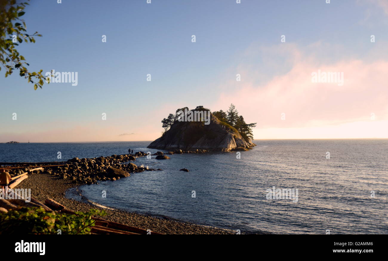 Whyte island hi-res stock photography and images - Alamy