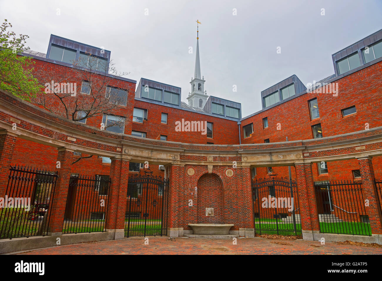 Cambridge, USA - April 29, 2015: Fence at Harvard University building ...