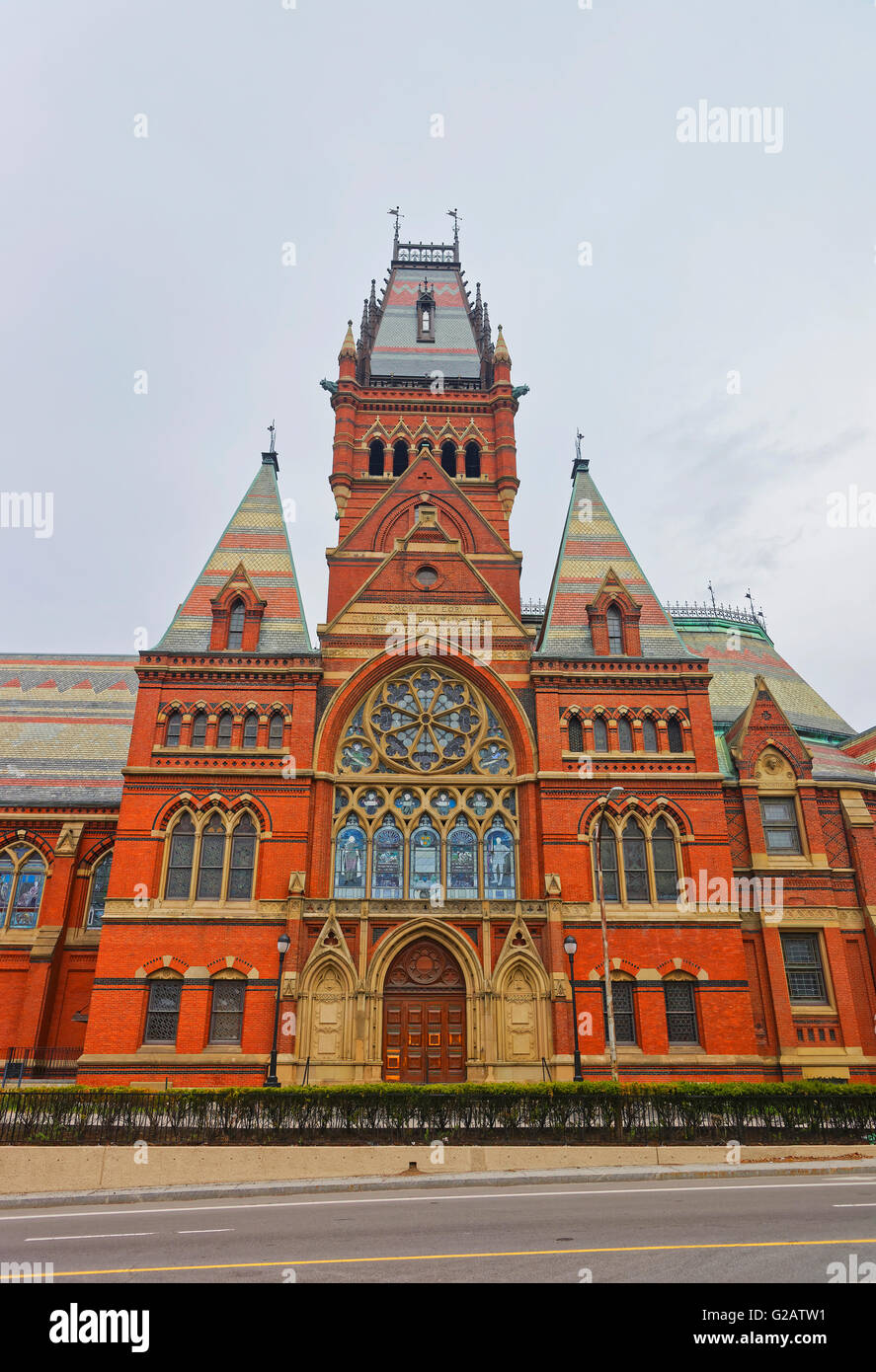 Harvard memorial hall victorian architecture hi-res stock photography ...