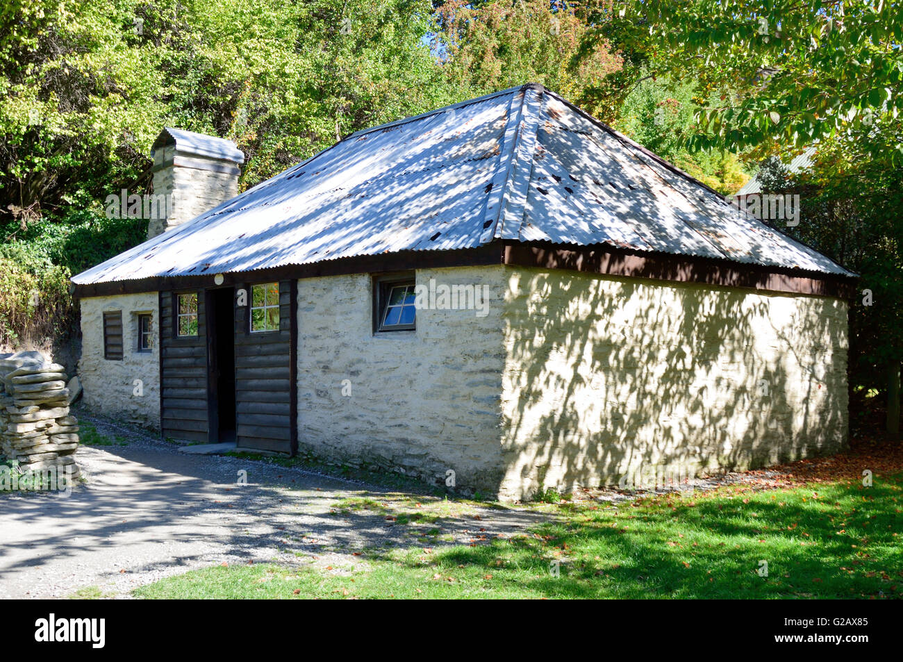 Ah Lum's Store - Chinese Settlement, Arrowtown Stock Photo - Alamy