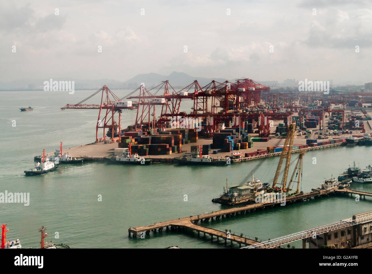 Harbor east china hi-res stock photography and images - Alamy