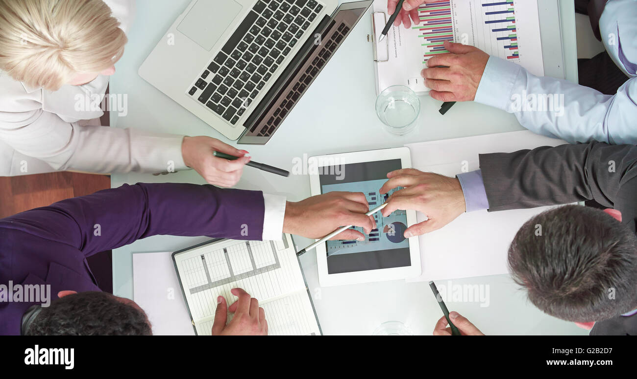 Statistics table hi-res stock photography and images - Alamy