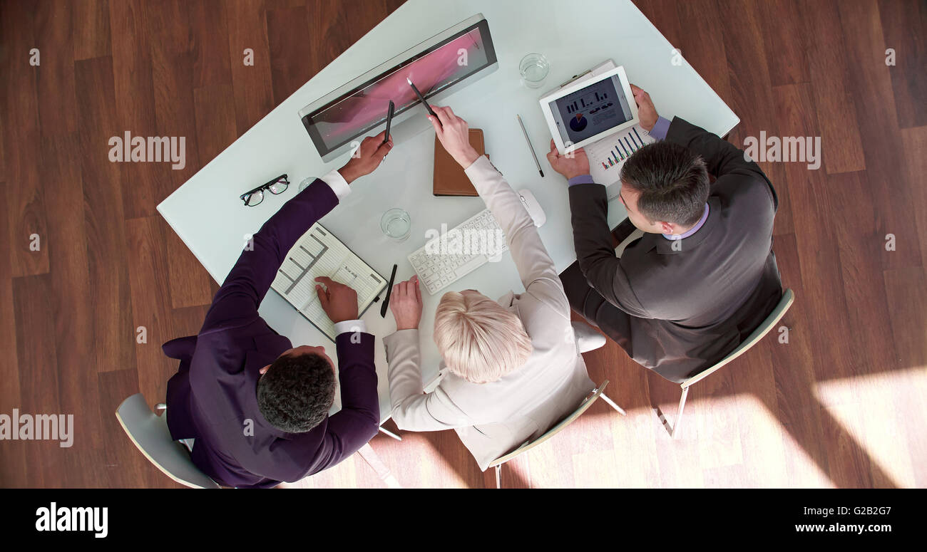 Briefing table hi-res stock photography and images - Alamy