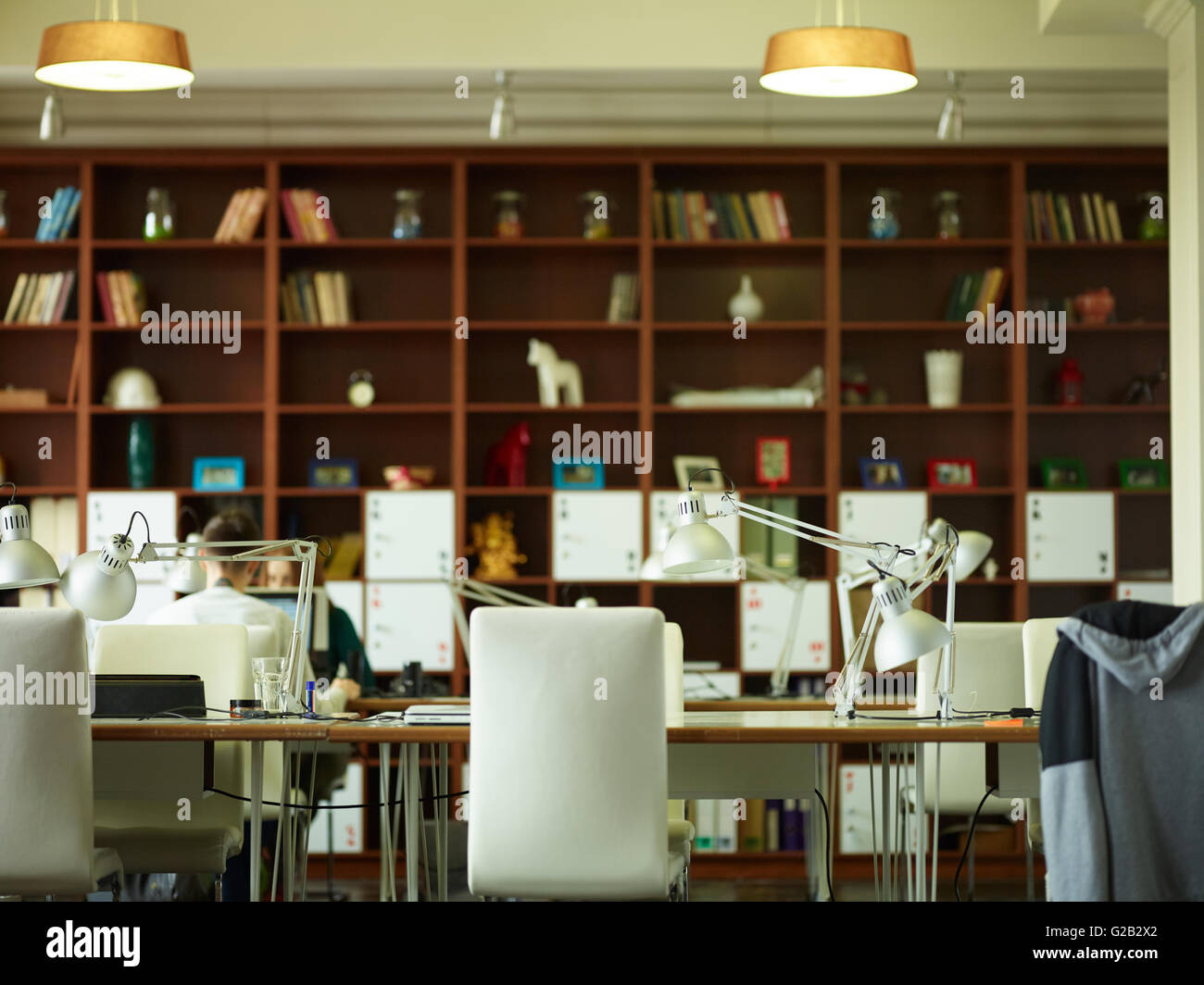 Empty workplace of big team Stock Photo - Alamy