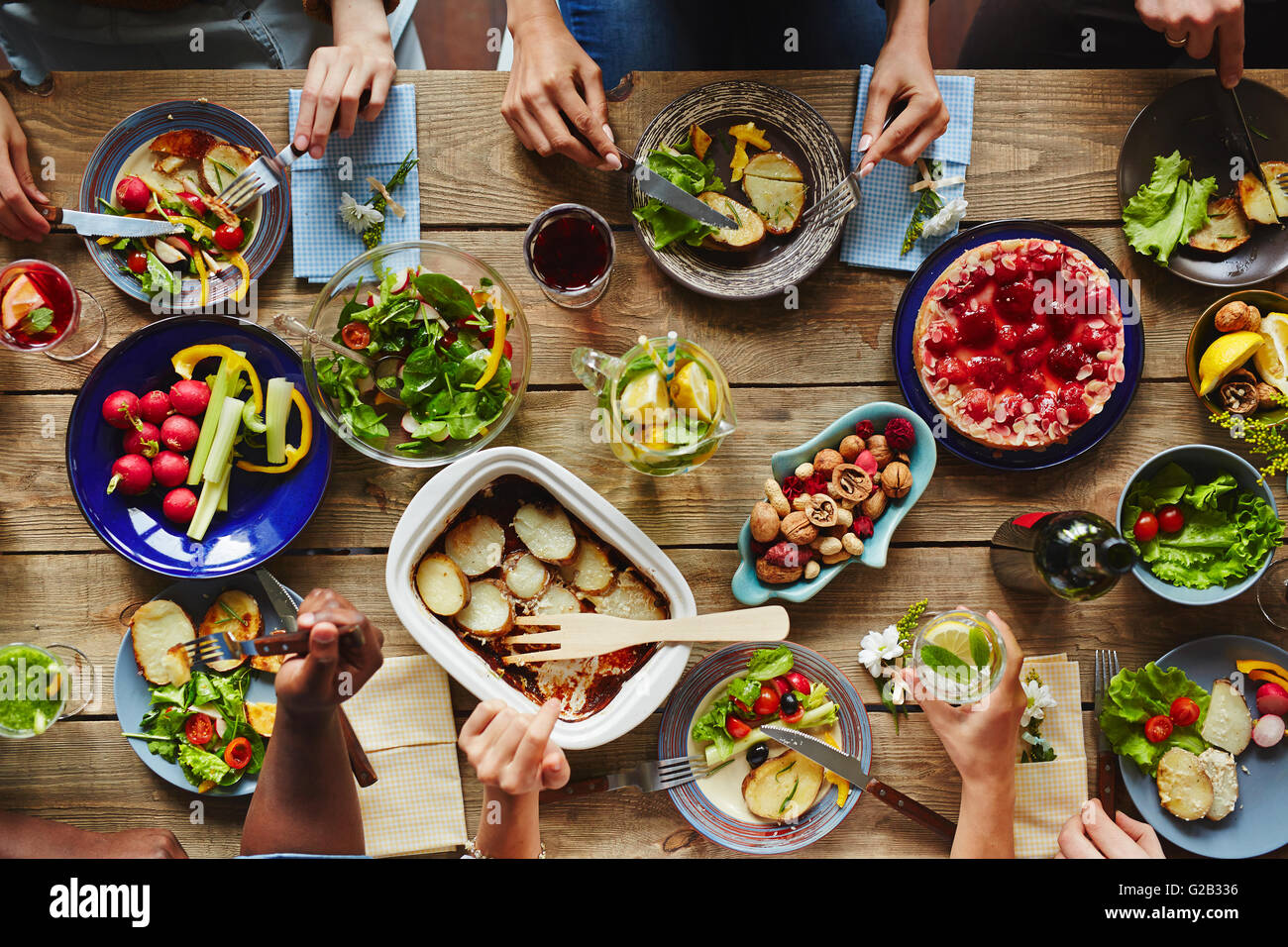 Abundance sitting hi-res stock photography and images - Alamy