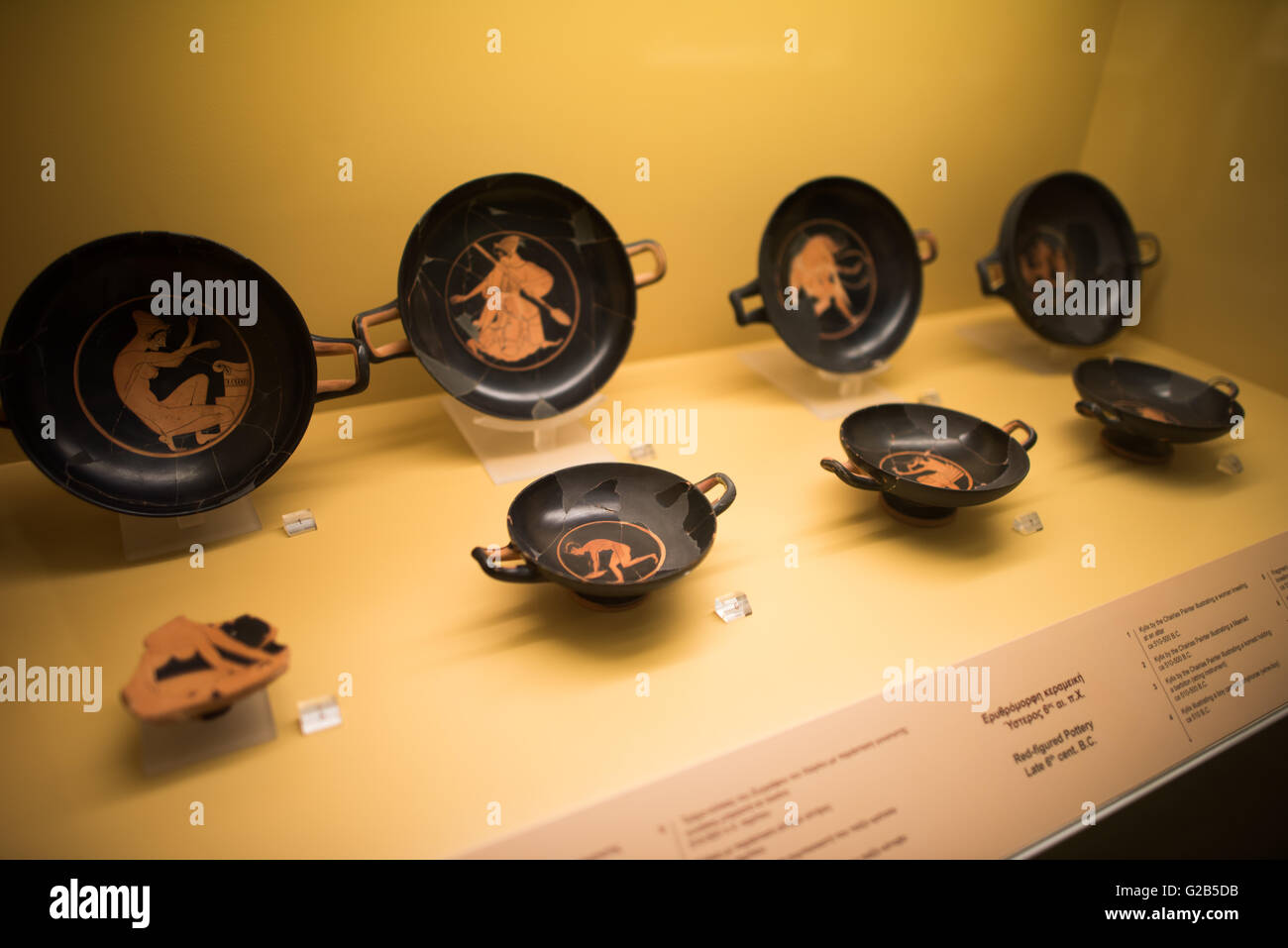 Ancient greek pottery museum culture hi-res stock photography and ...