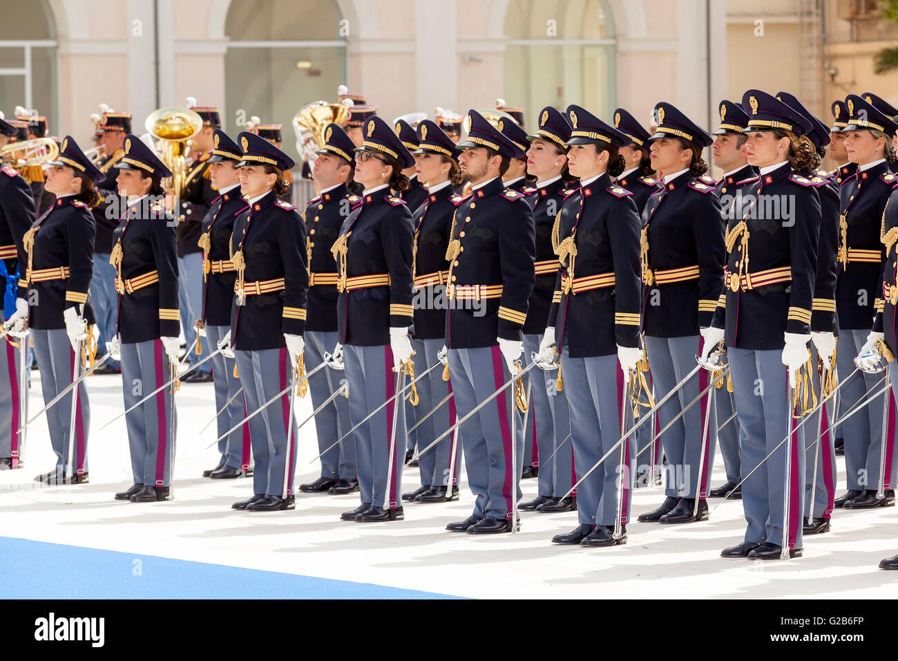 Full uniform hi-res stock photography and images - Alamy