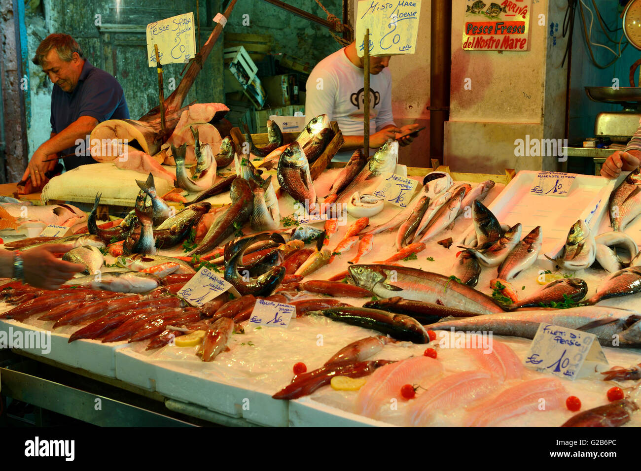 Fish for sale in Mercato il Capo street market in Palermo, Sicily ...