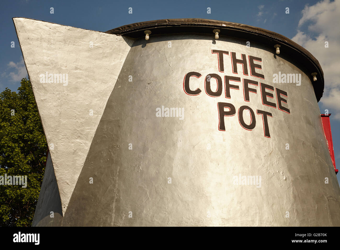 The Big Coffee Pot A Preserved Historical Cafe In Bedford the-big-coffee-pot-a-preserved-historical-cafe-in-bedford