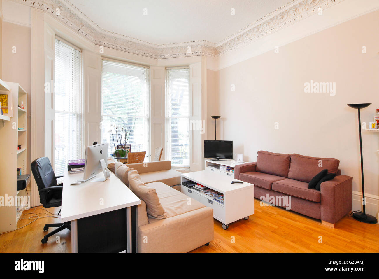 Pembridge Square, Notting Hill. View of a modern living with ...