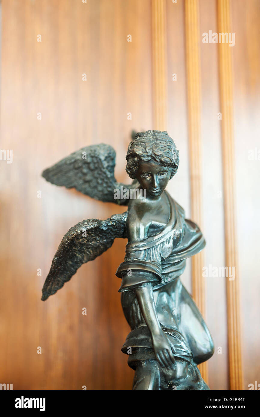 An Statue angel ancient symbol old face Stock Photo - Alamy