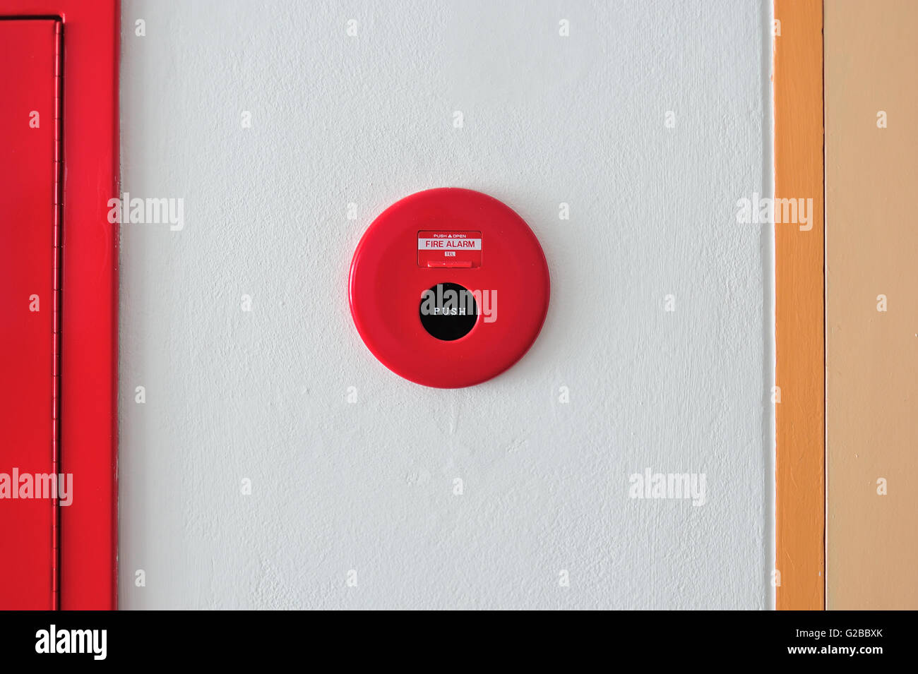 An Fire Alarm near door fire Stock Photo - Alamy
