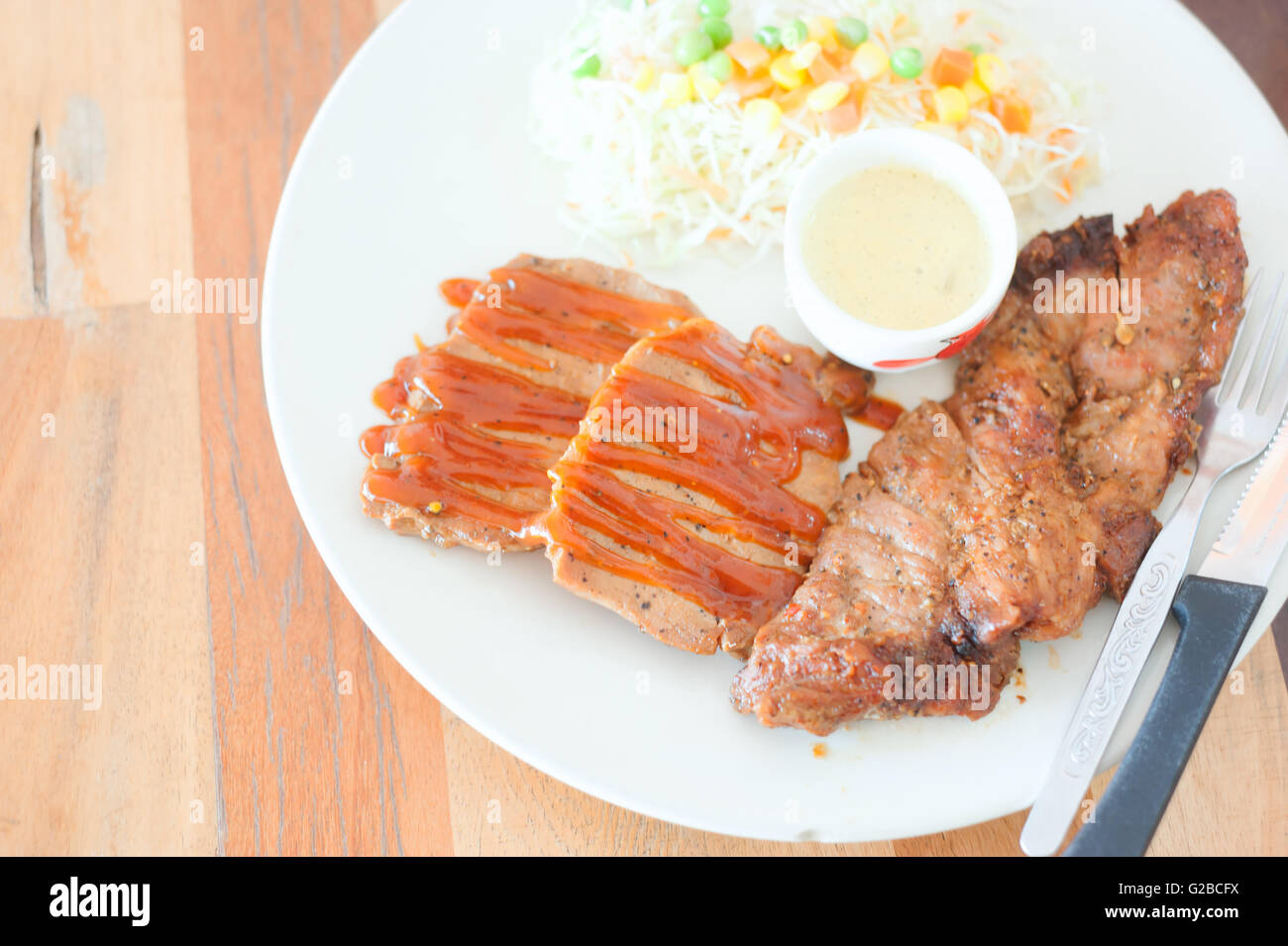 White disk hi-res stock photography and images - Alamy