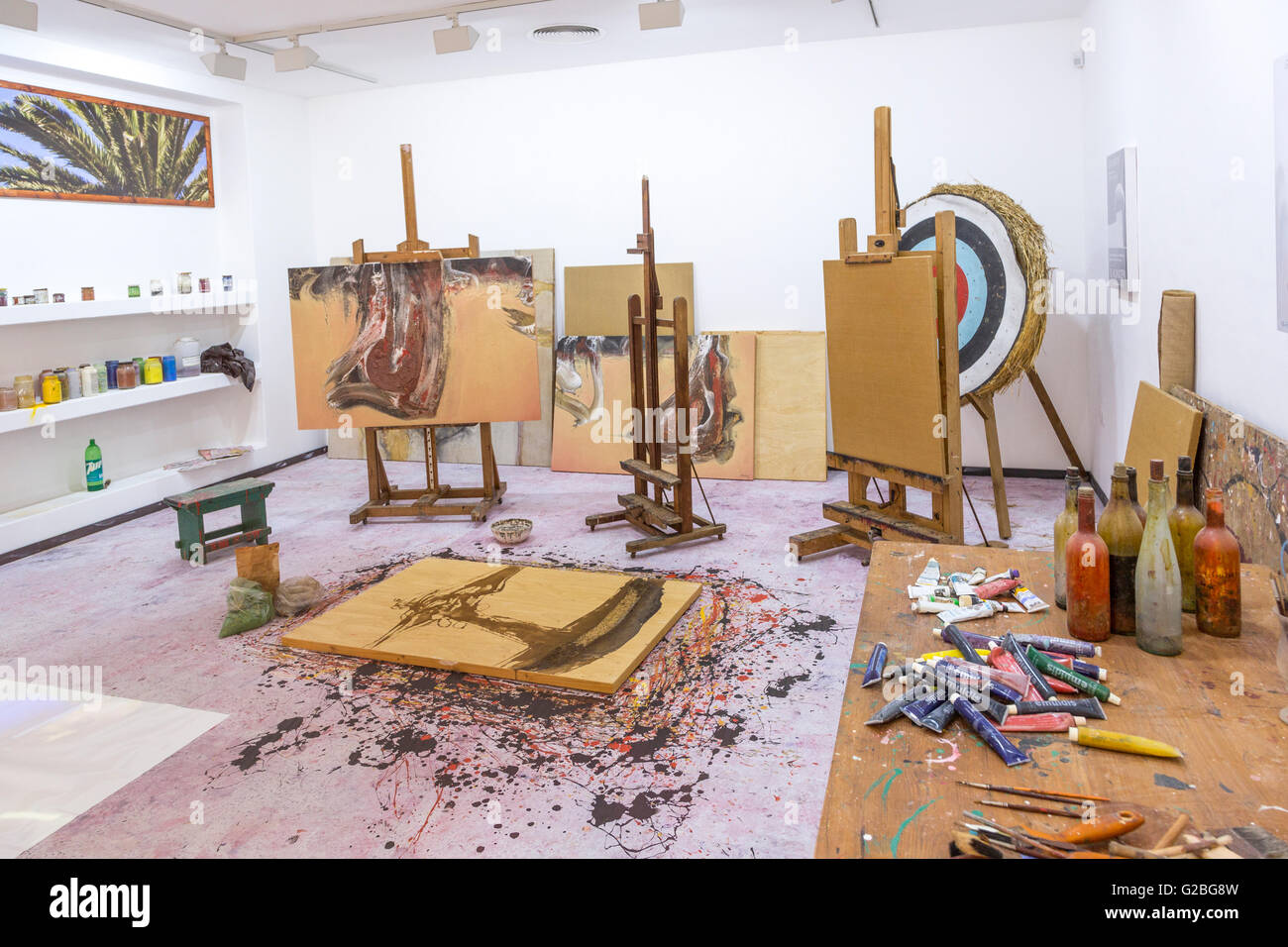 Cesar manrique art hi-res stock photography and images - Alamy