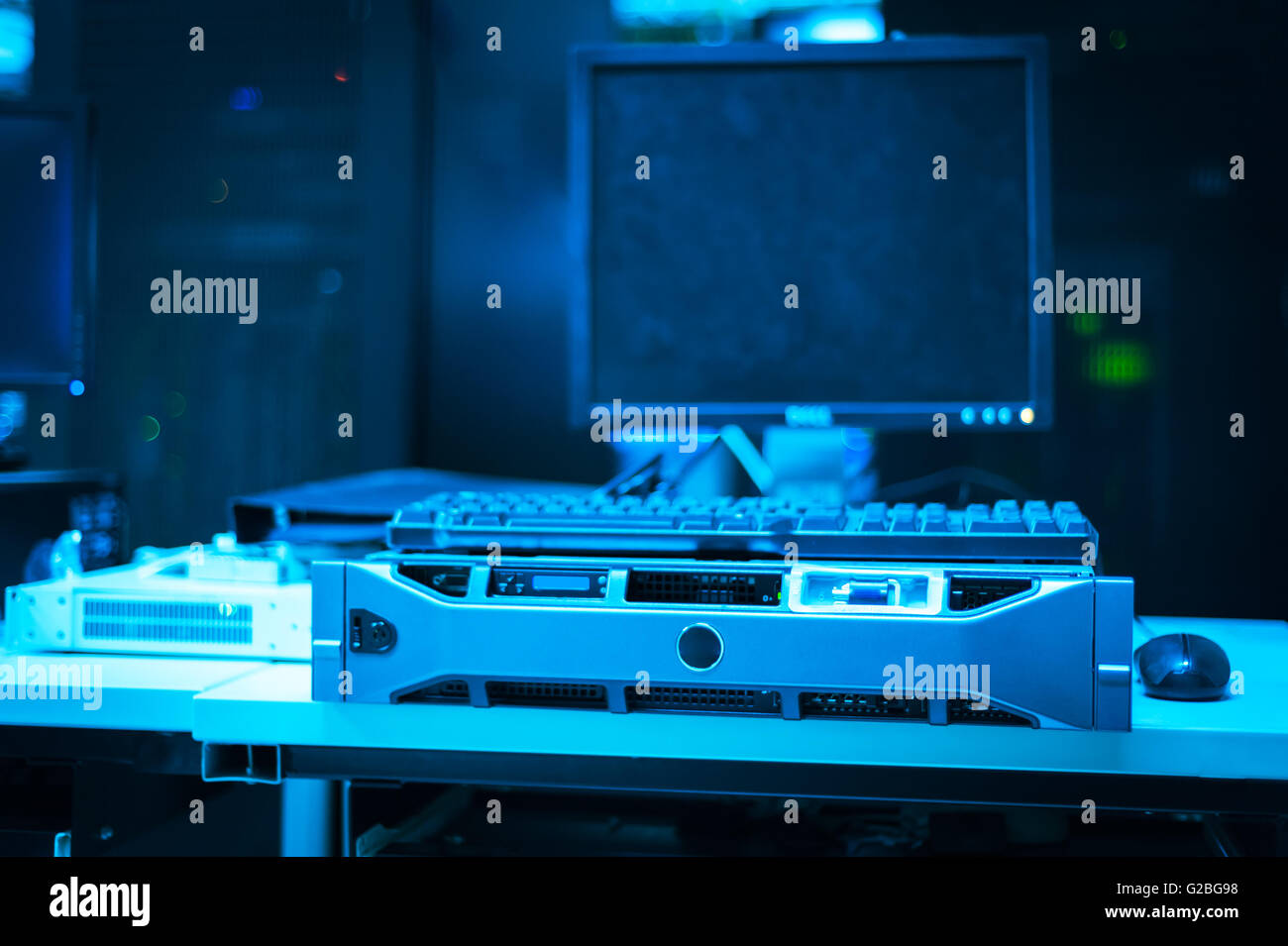 Data servers hi-res stock photography and images - Alamy