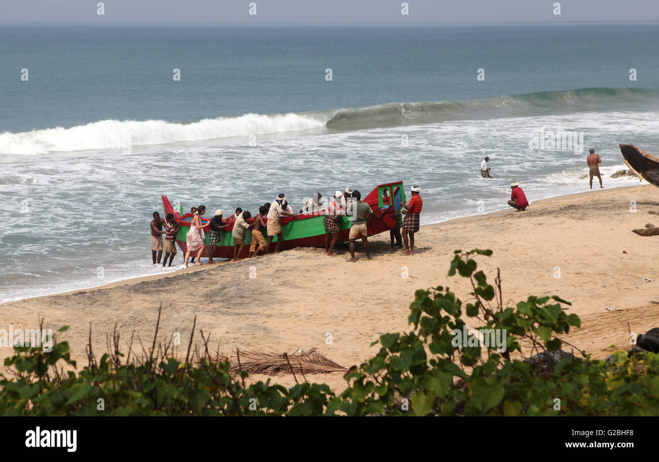 Pushing Boat Stock Photos & Pushing Boat Stock Images - Alamy