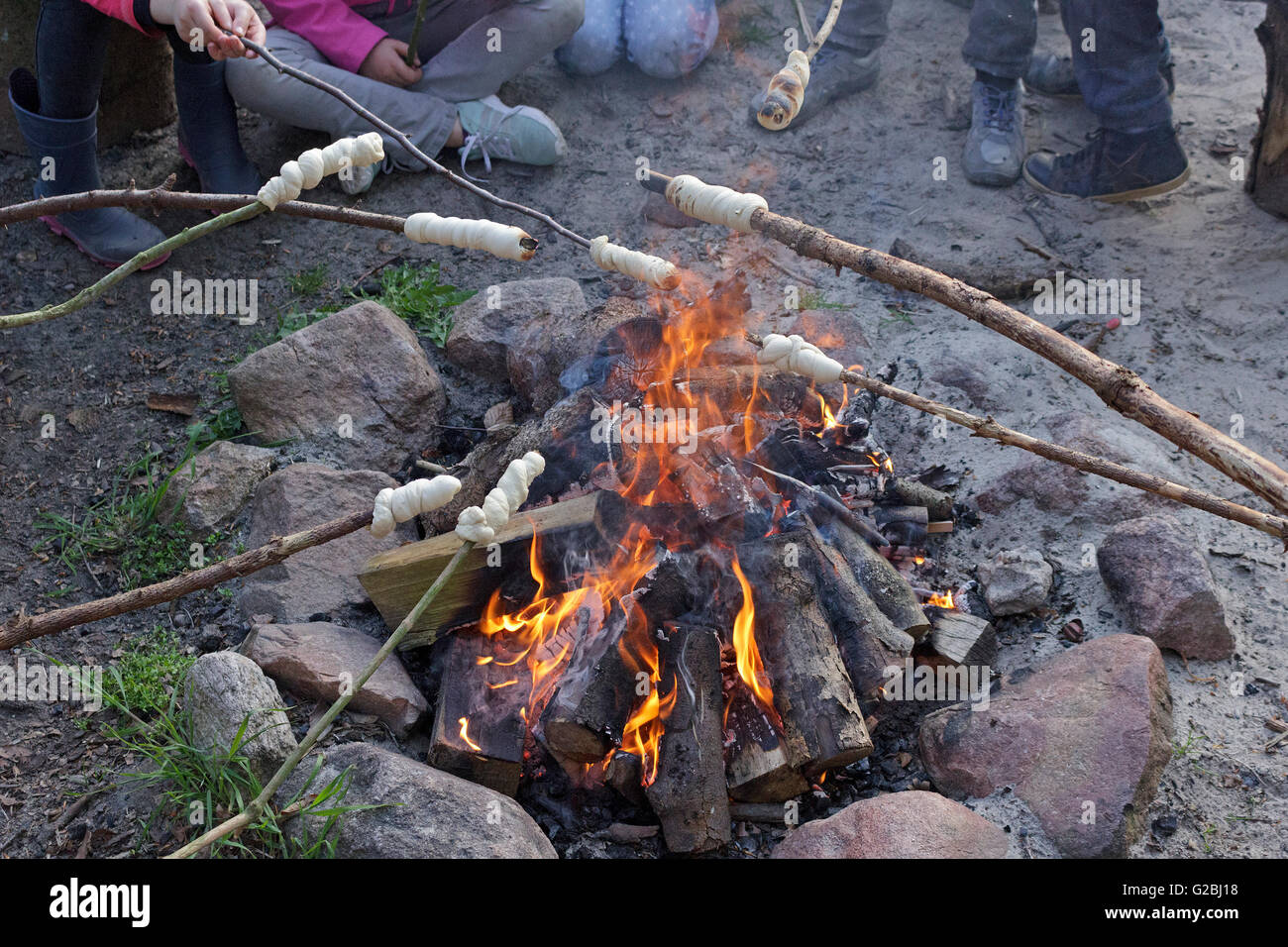 Campfire Kids High Resolution Stock Photography and Images - Alamy