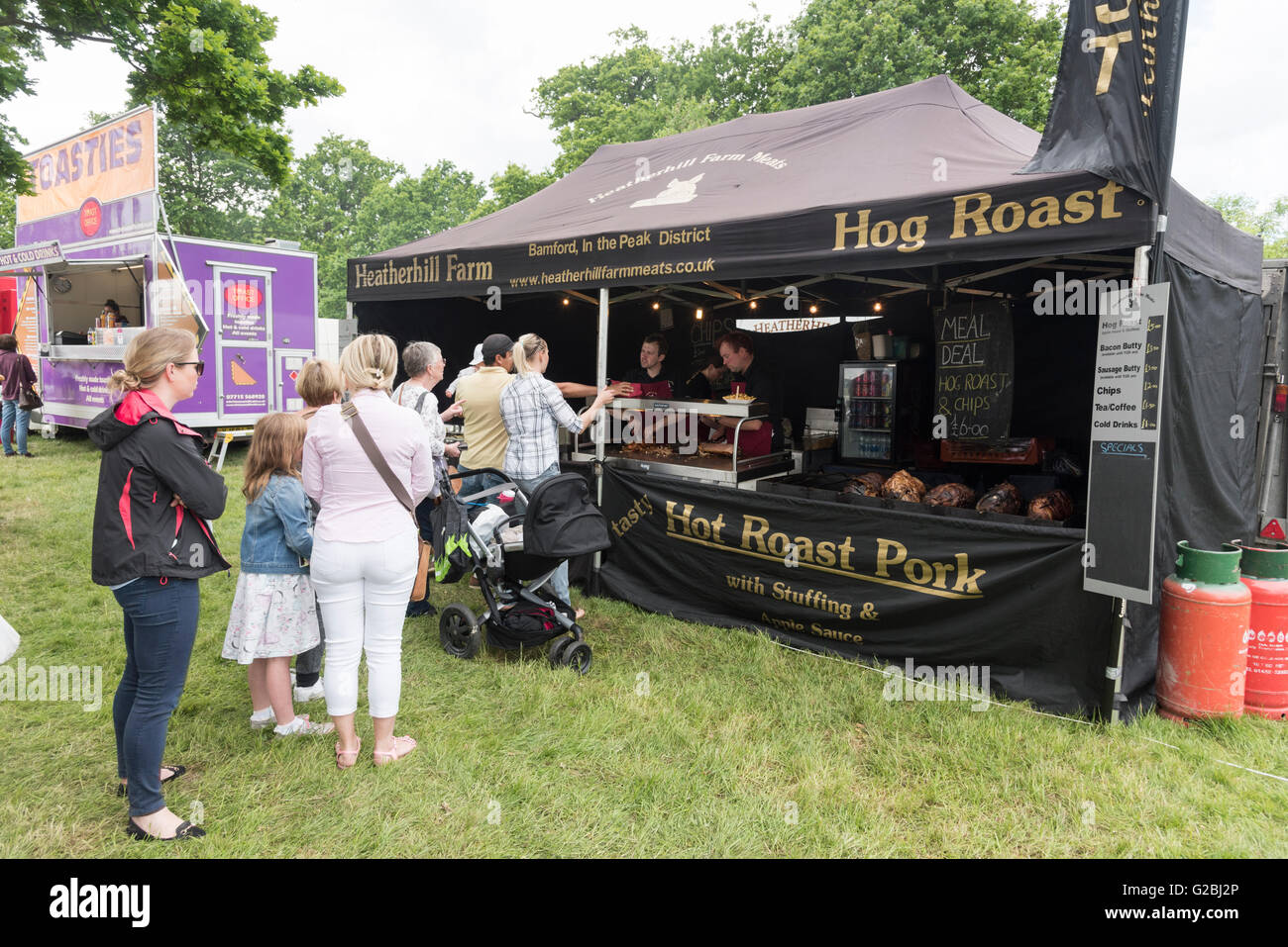 Hog roast stands hi-res stock photography and images - Alamy