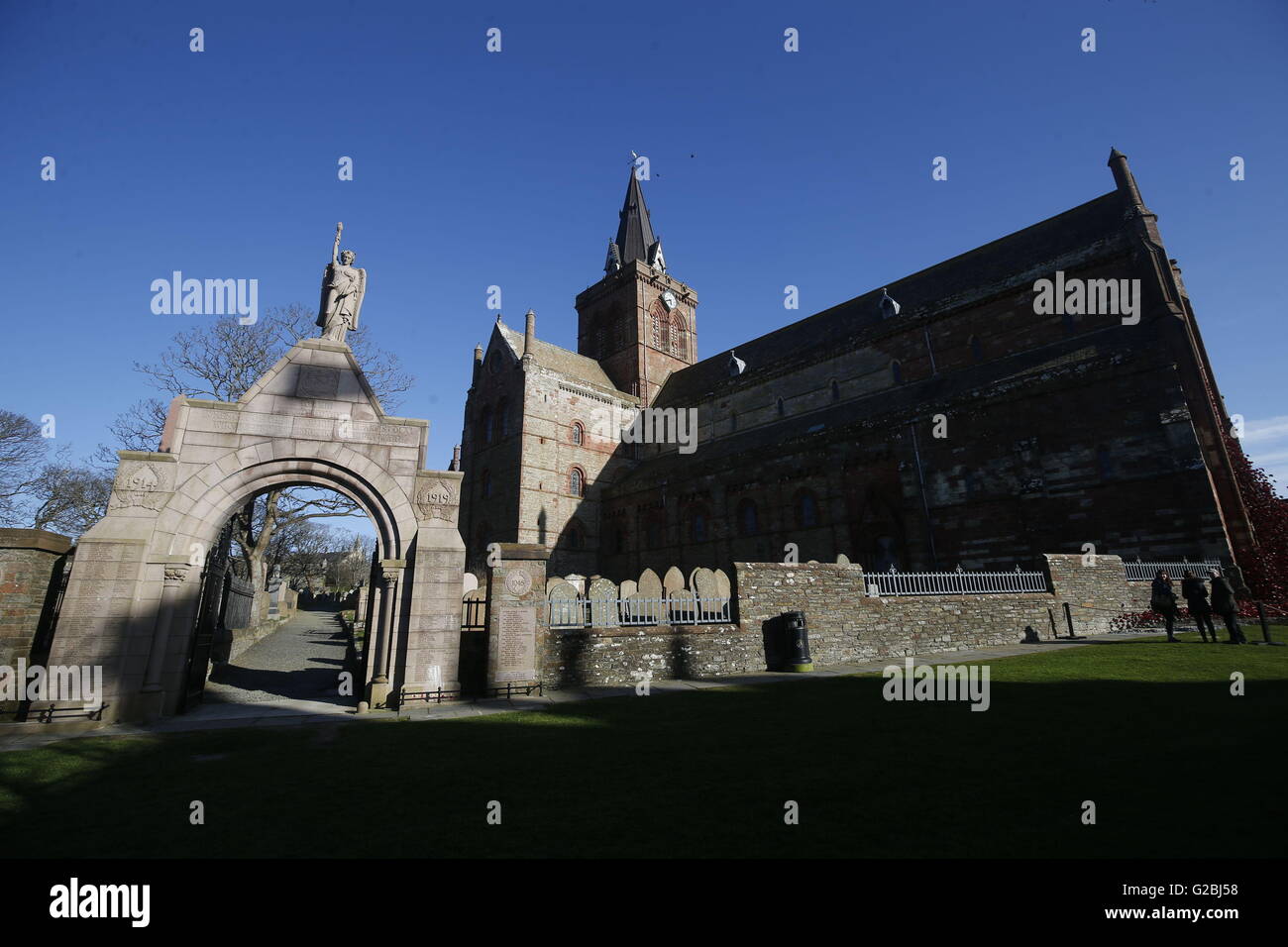 The war memorial arch adjacent to St Magnus Cathedral, in Kirkwall, in ...