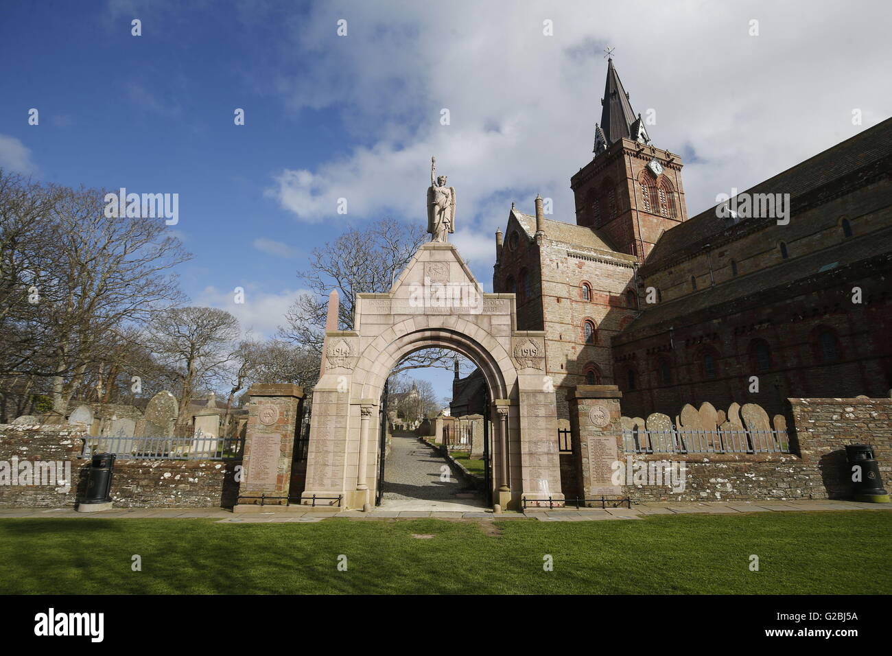 The war memorial arch adjacent to St Magnus Cathedral, in Kirkwall, in ...